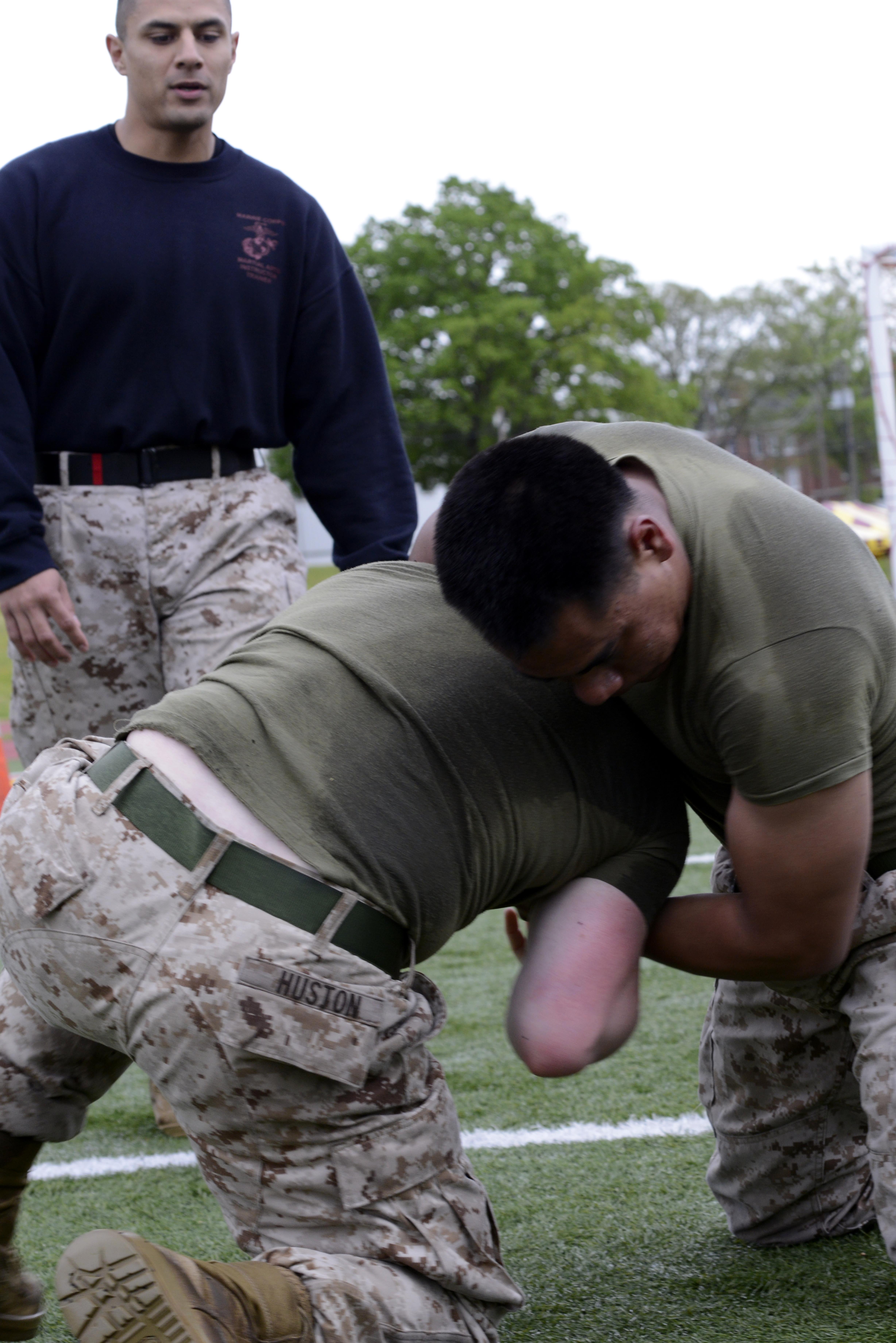Marines compete in MCMAP Gauntlet