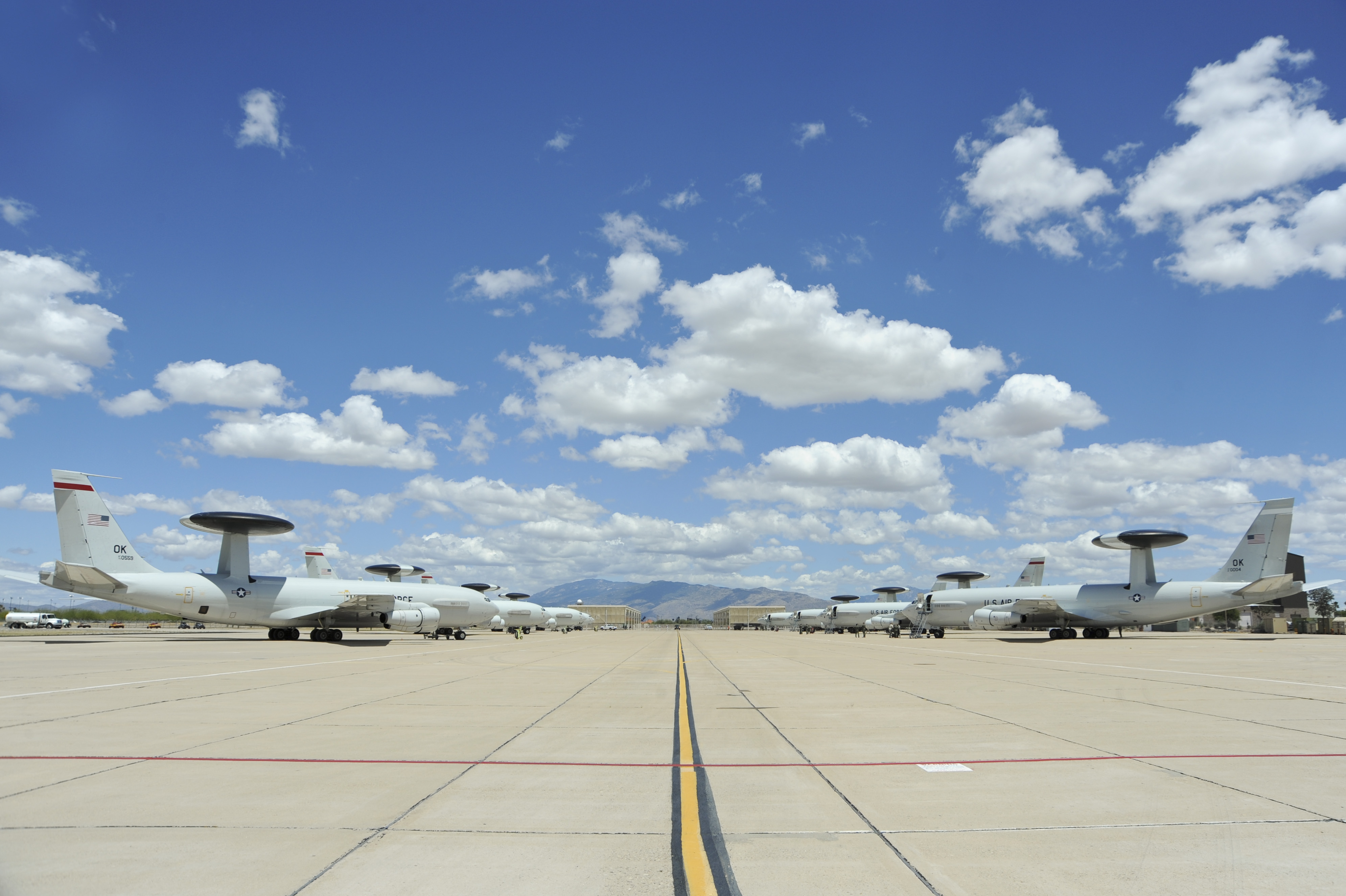 Severe weather brings AWACS to D-M > Davis-Monthan Air Force Base ...