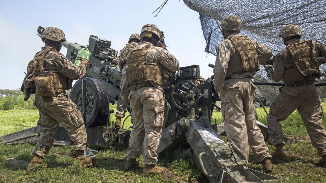 Artillerymen prepare for deployment, build unity > United States Marine ...