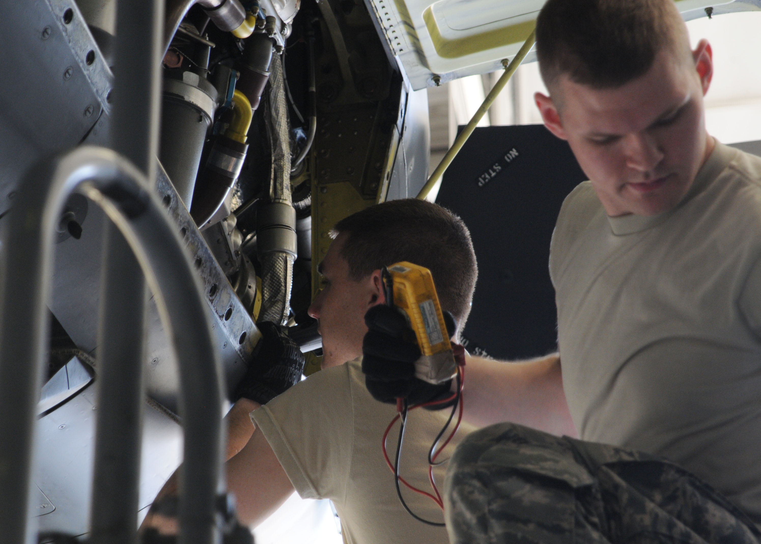 Airman at Work: Routine maintenance keeps aircraft safe > Youngstown ...