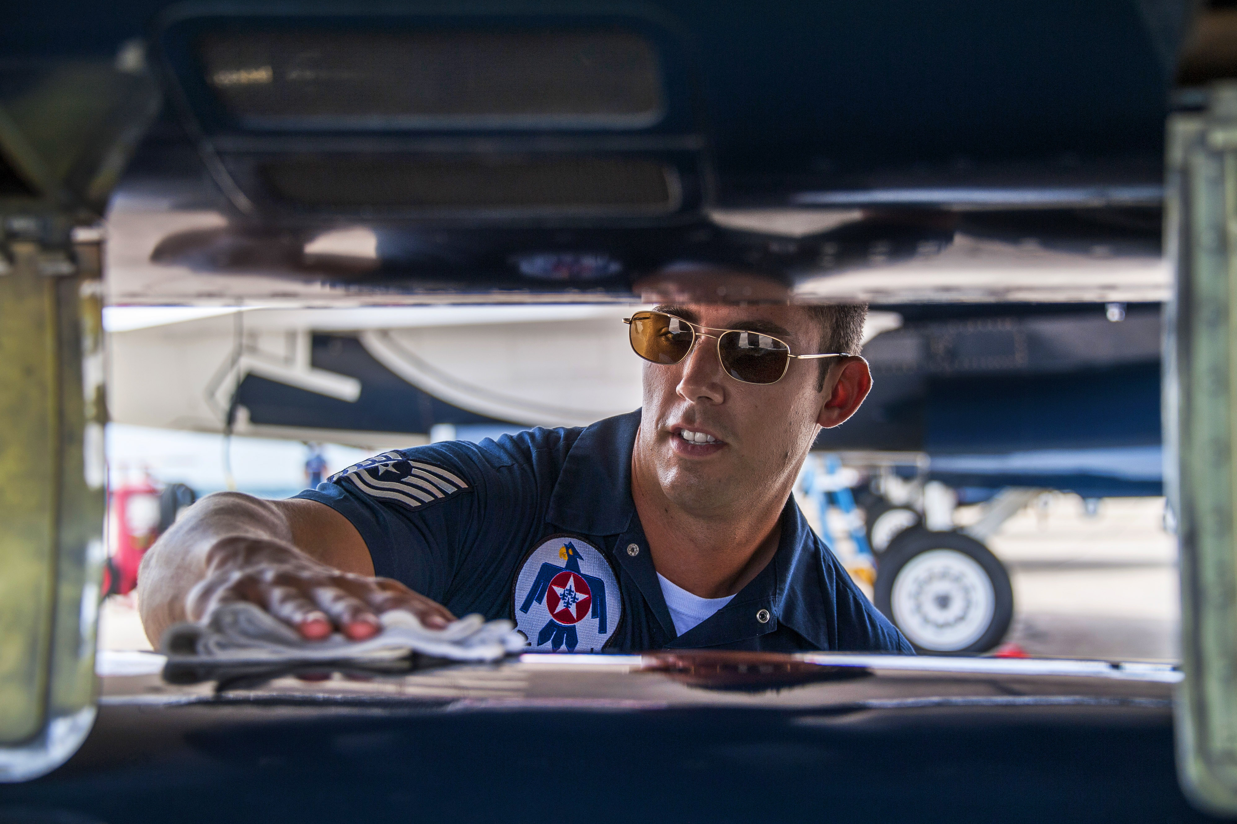 U.S. Air Force Tech. Sgt. Christopher Audet details an external fuel ...