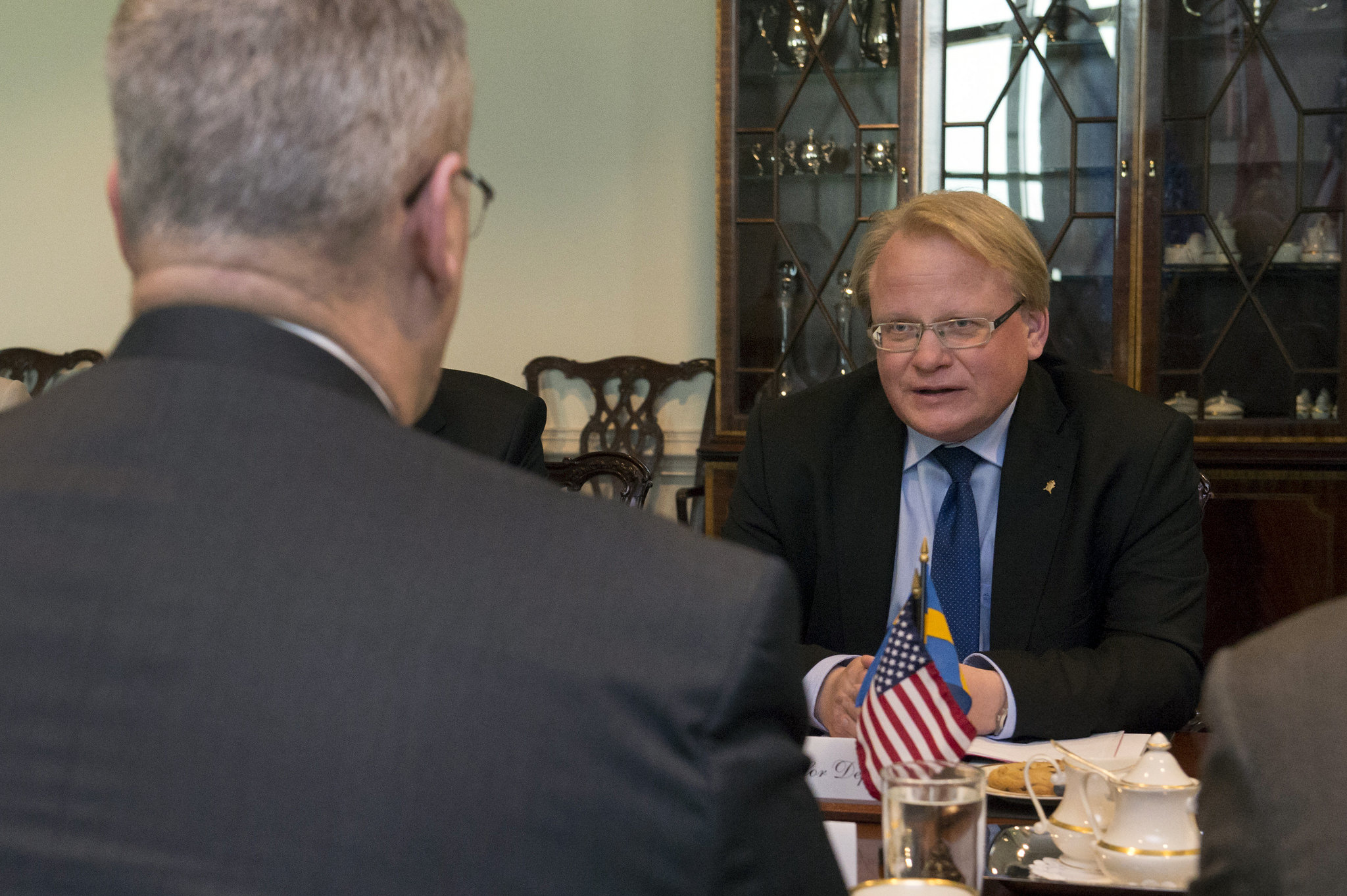 Swedish Defense Minister Peter Hultqvist meets with U.S. Deputy Defense ...