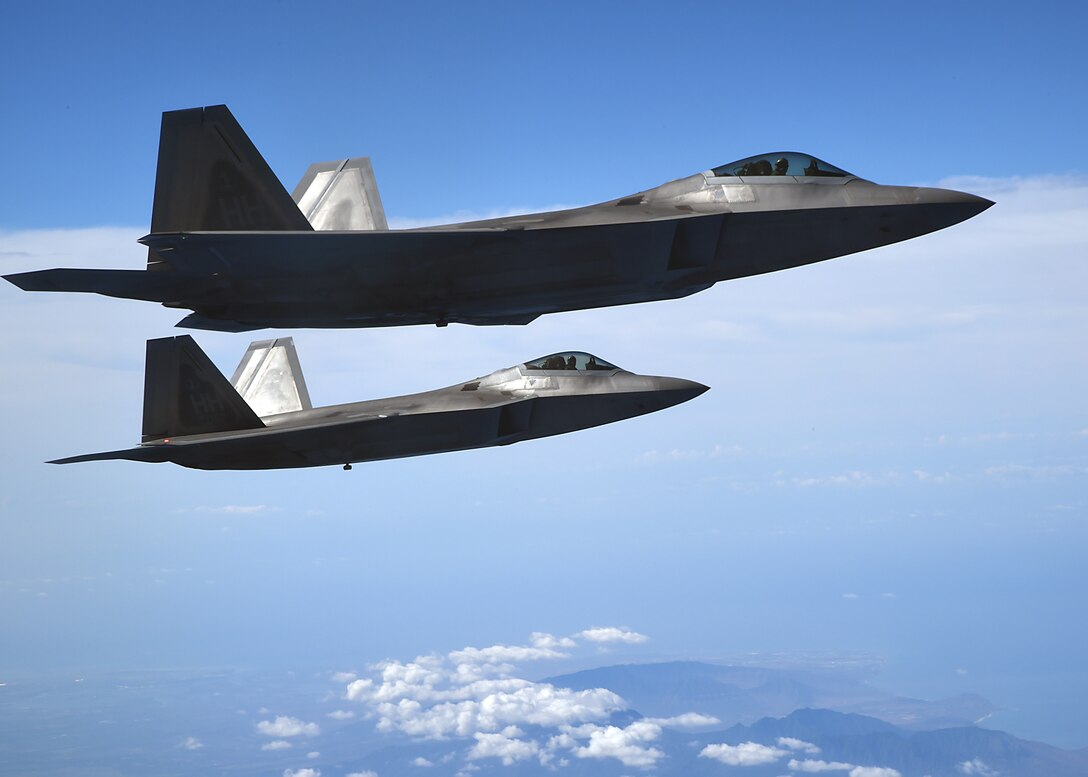 Refuling Over Hawaii