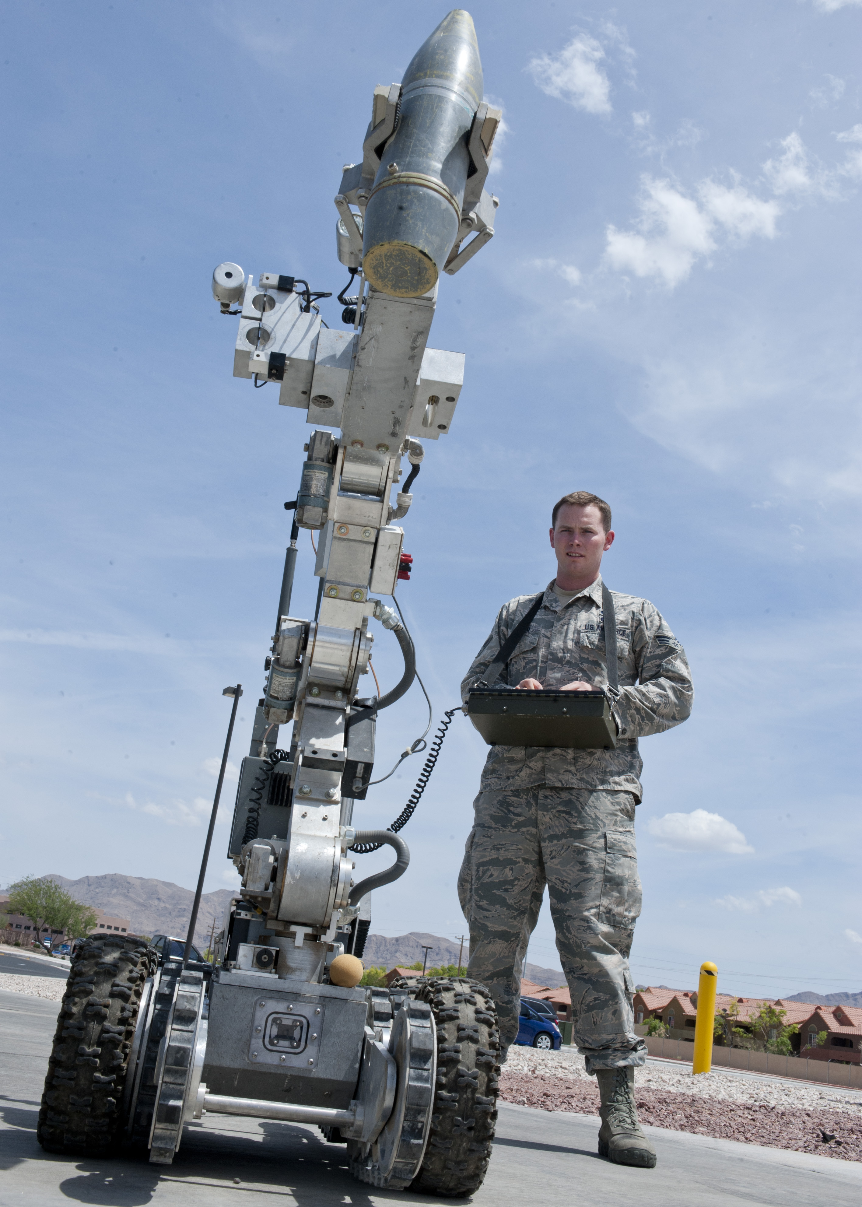 IEDs, UXOs no problem for EOD > Nellis Air Force Base > Features