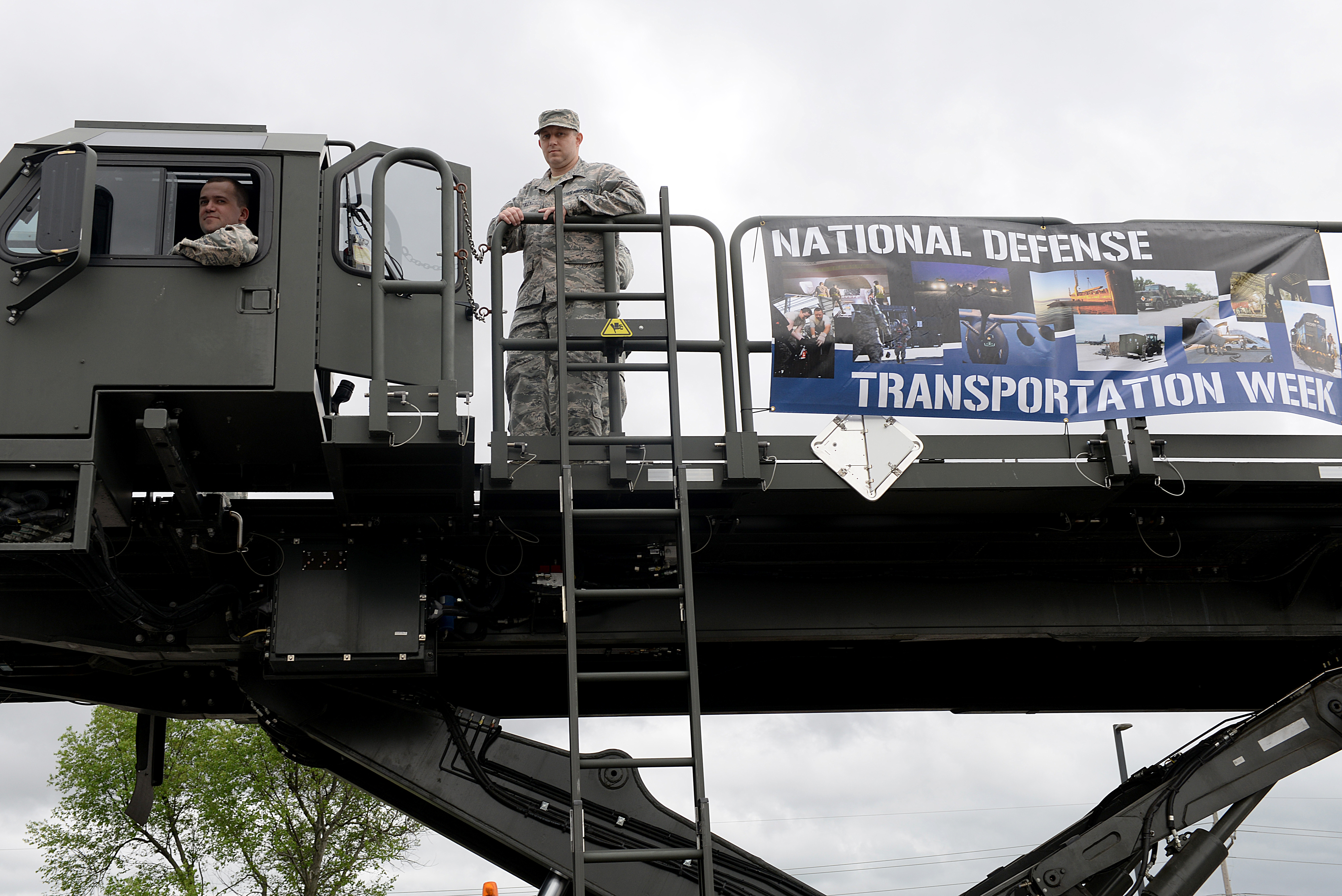 Scott units mark National Defense Transportation Week