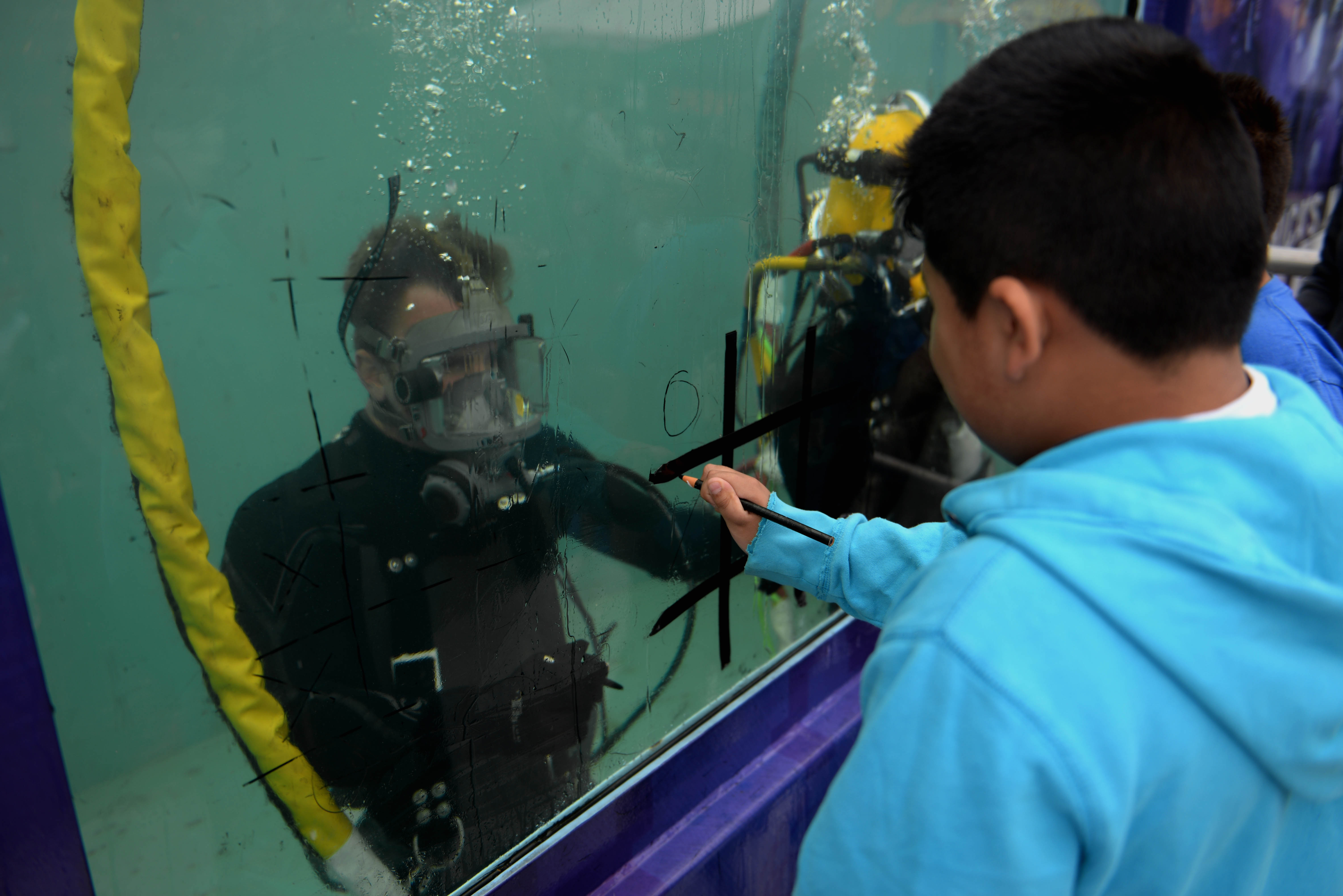 NECC Divers Make Big Splash During Fleet Week New York > United States ...