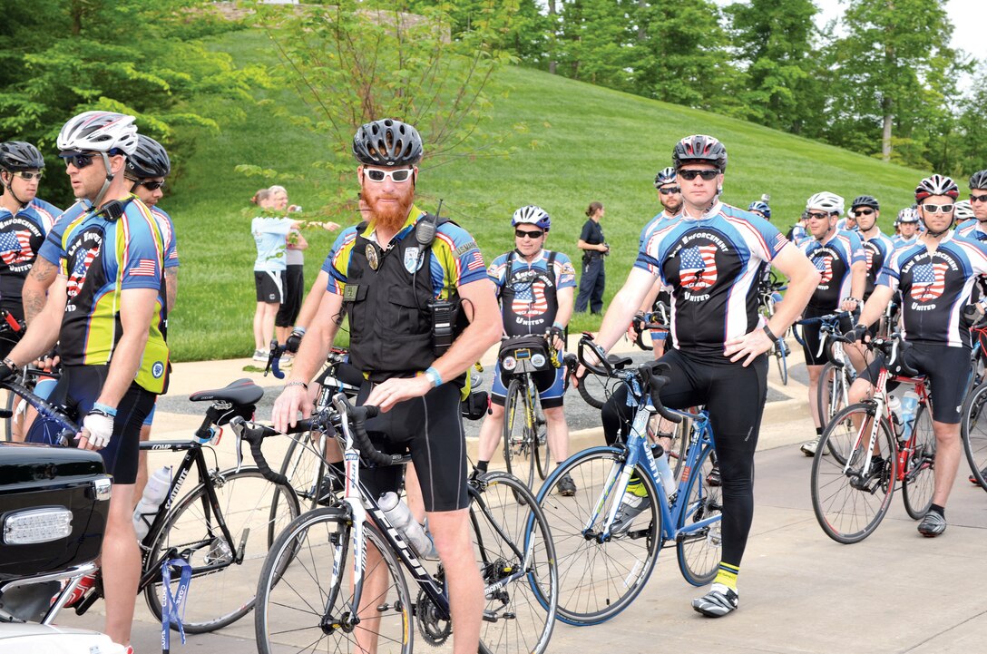 Police officers nationwide join for 250-mile bike ride to honor fallen