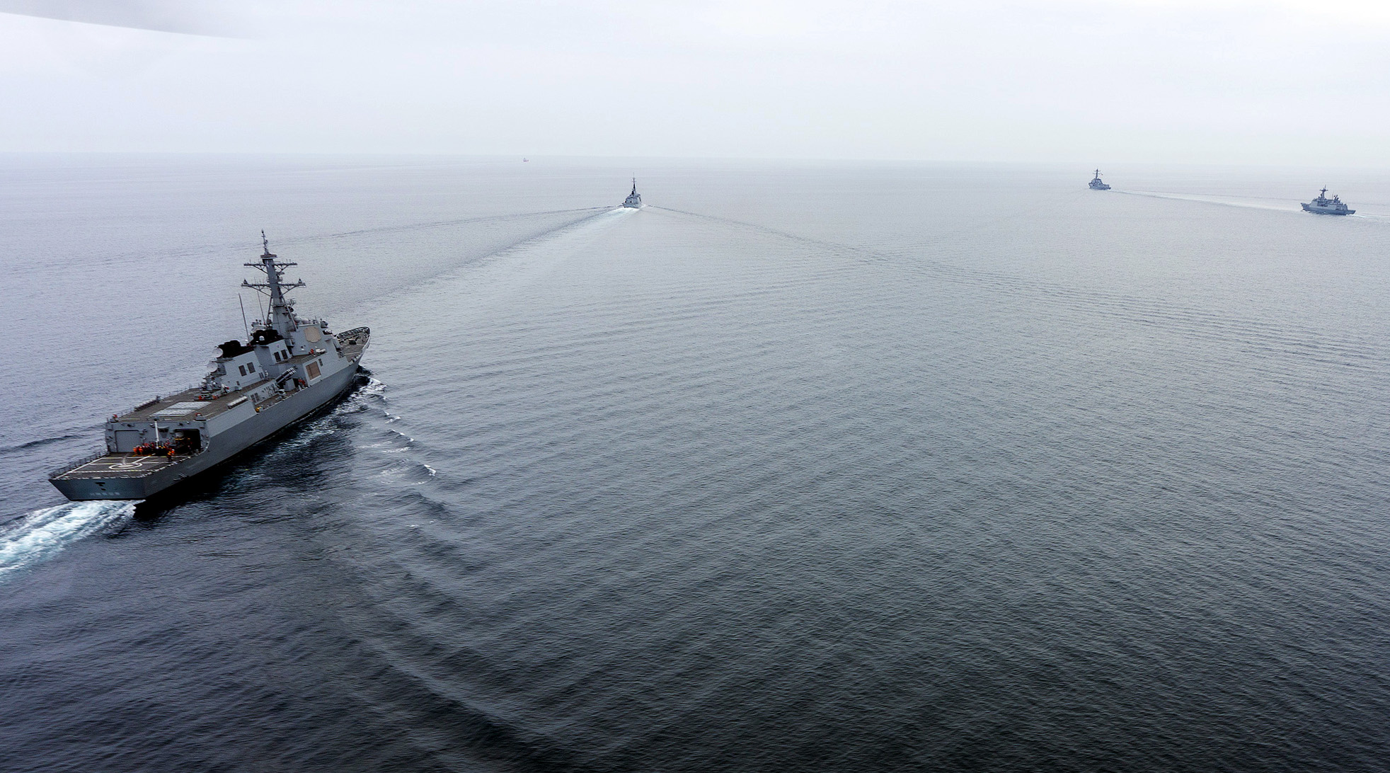 Midshipmen Experience Pacific Patrol Aboard FDNF Destroyer > United ...