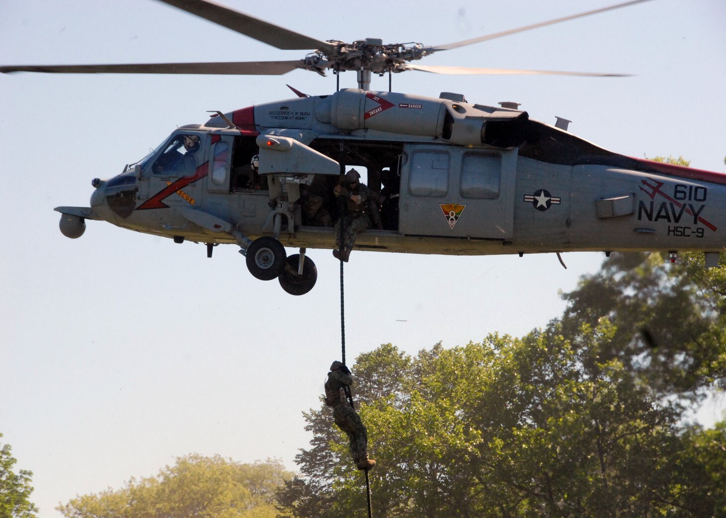 Navy, Marine Corps hold joint aviation event during Fleet Week New York ...