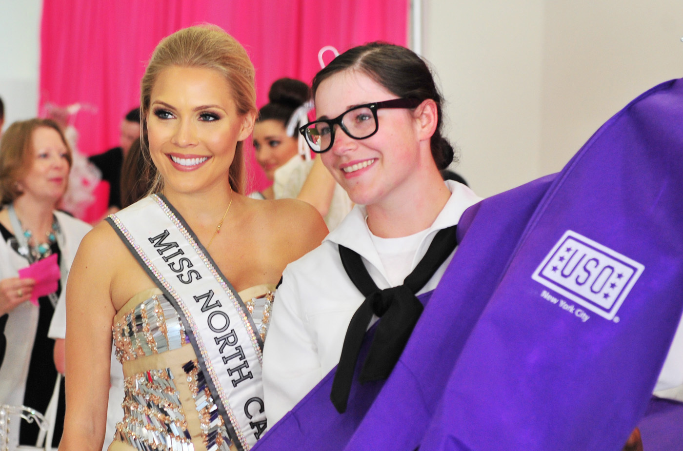 USO hosts 'Operation: That's My Dress!' during Fleet Week New York ...