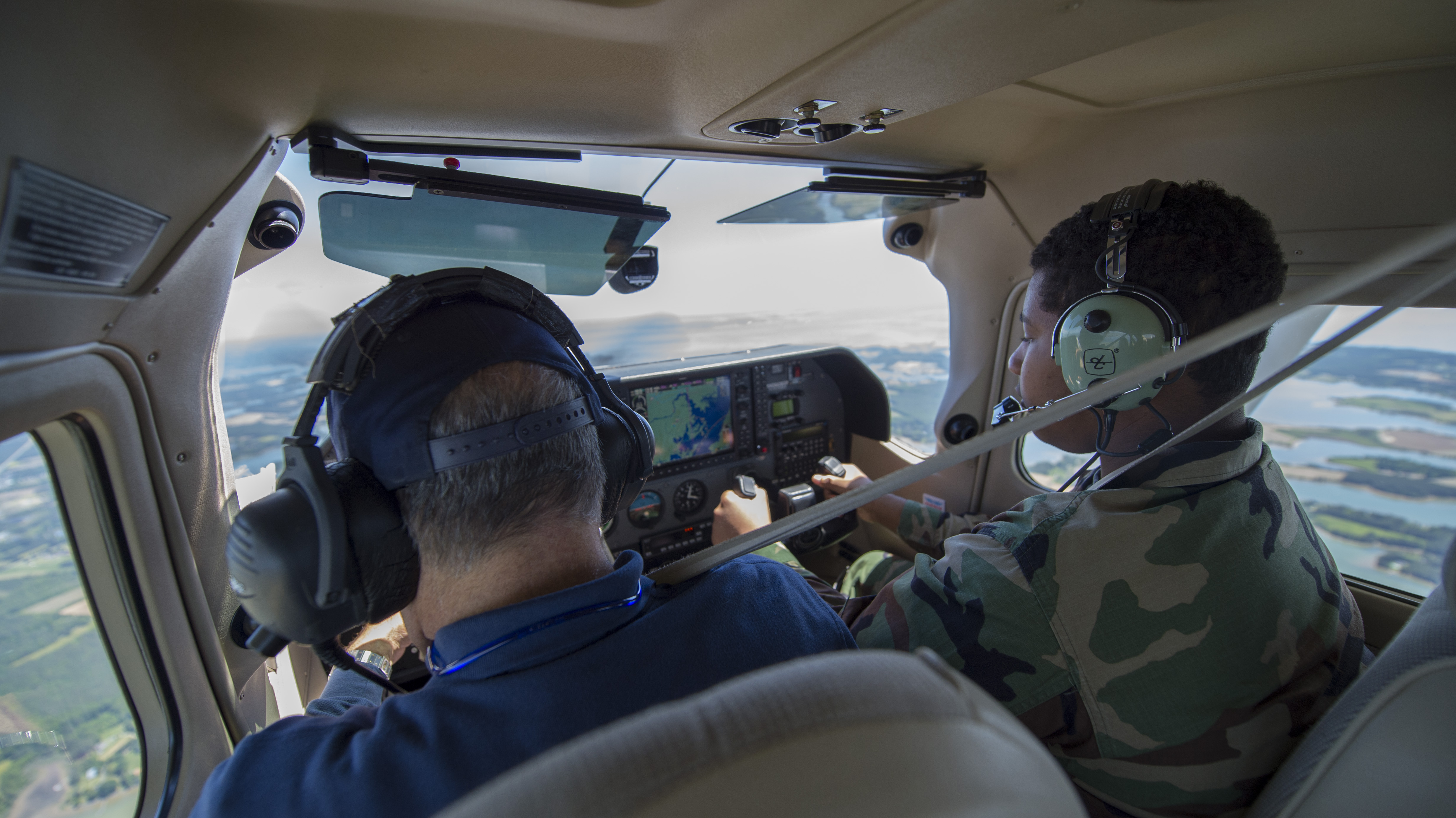CAP cadets experience flight > Joint Base Andrews > Article Display