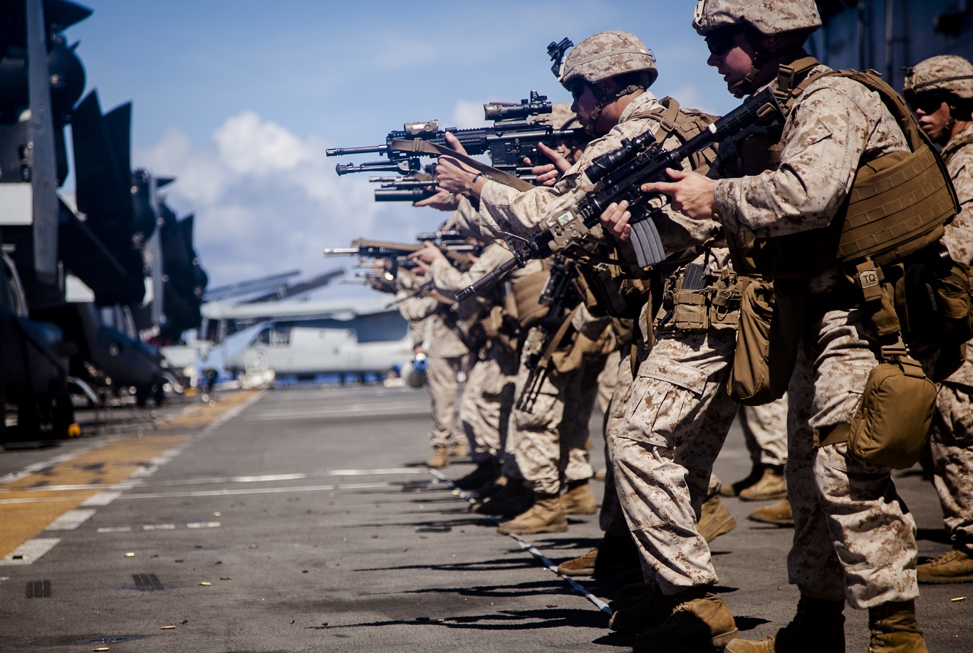 15th MEU Marines advance on targets