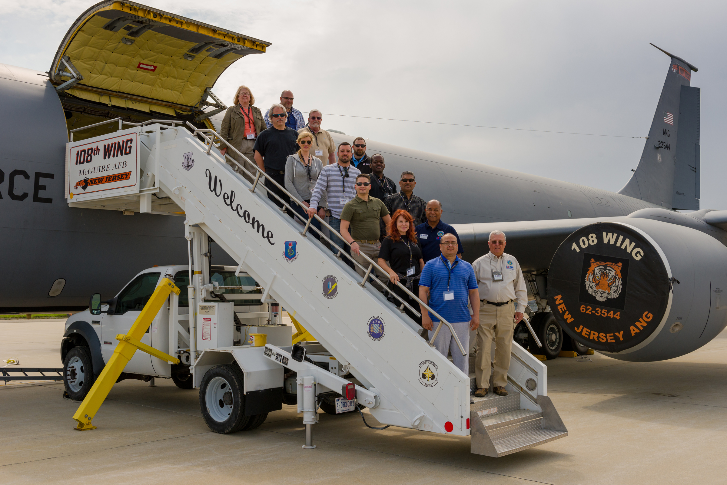 Employers experience military life during Boss Lift > Joint Base ...