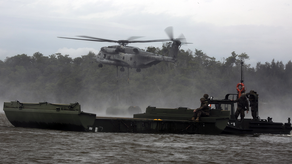 Marines Use Improved Ribbon Bridge, Test Air Capabilities During ...