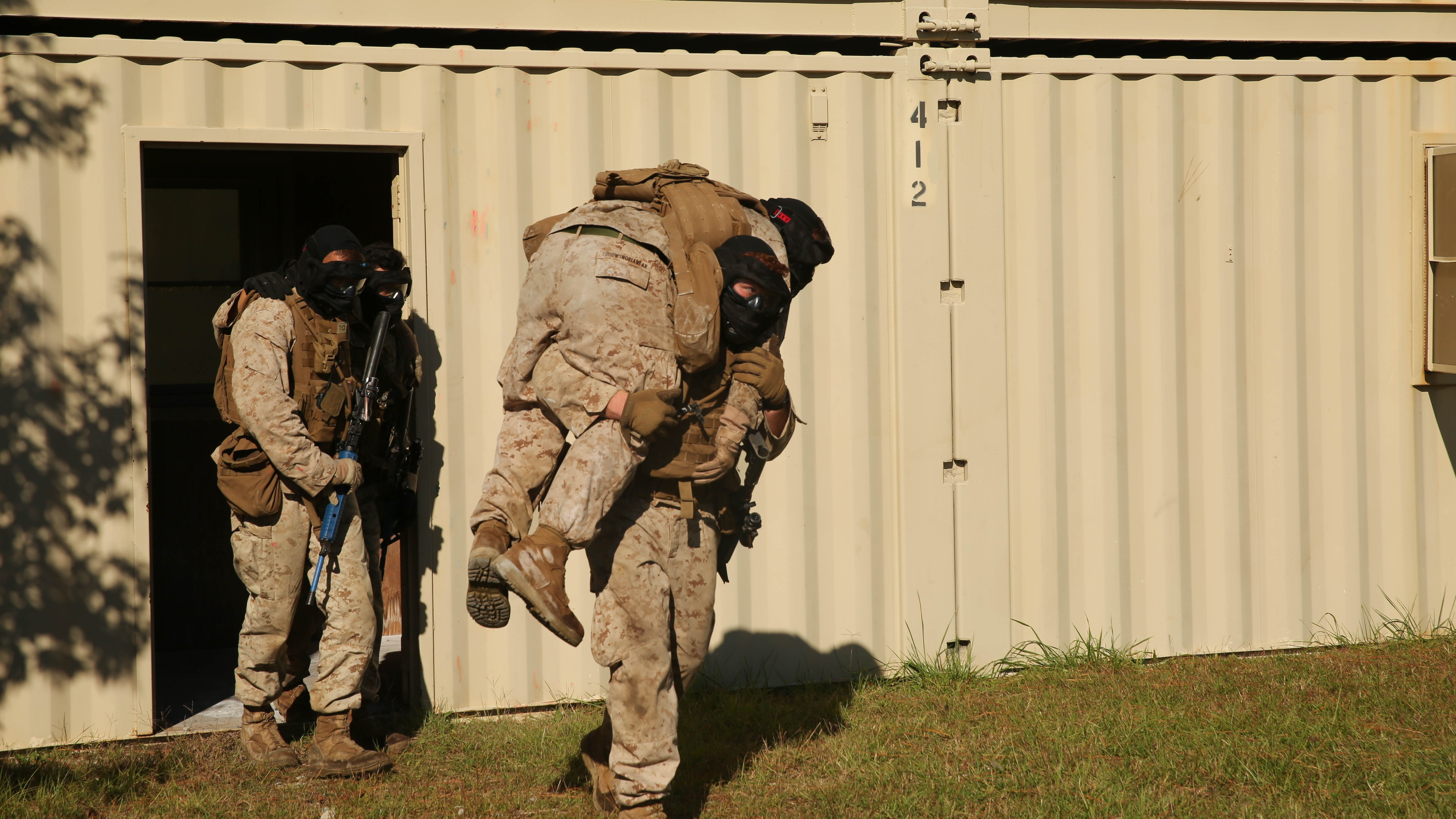 1/6 runs Basic Urban Skills Training course