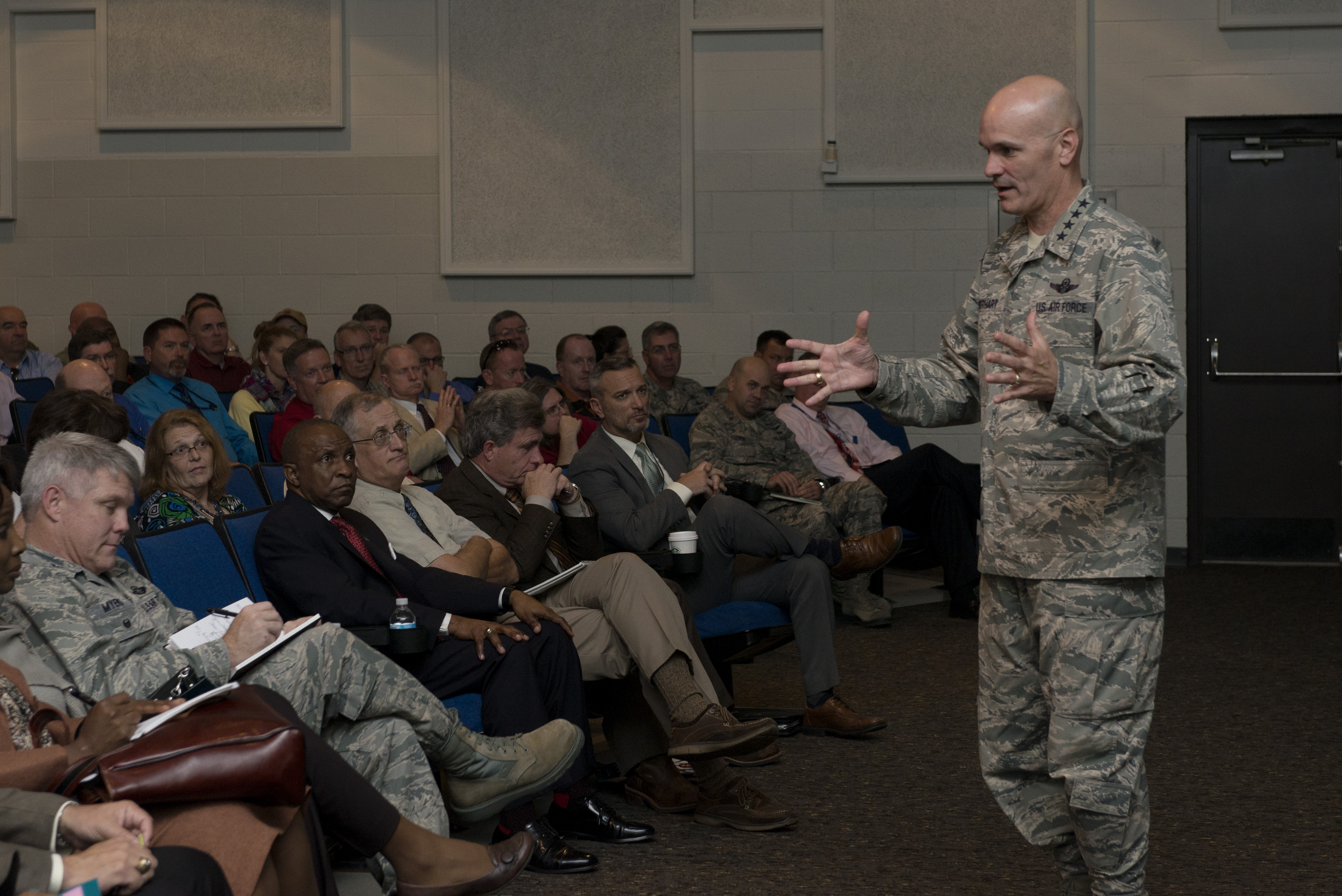 New AMC commander hosts first civilian town hall