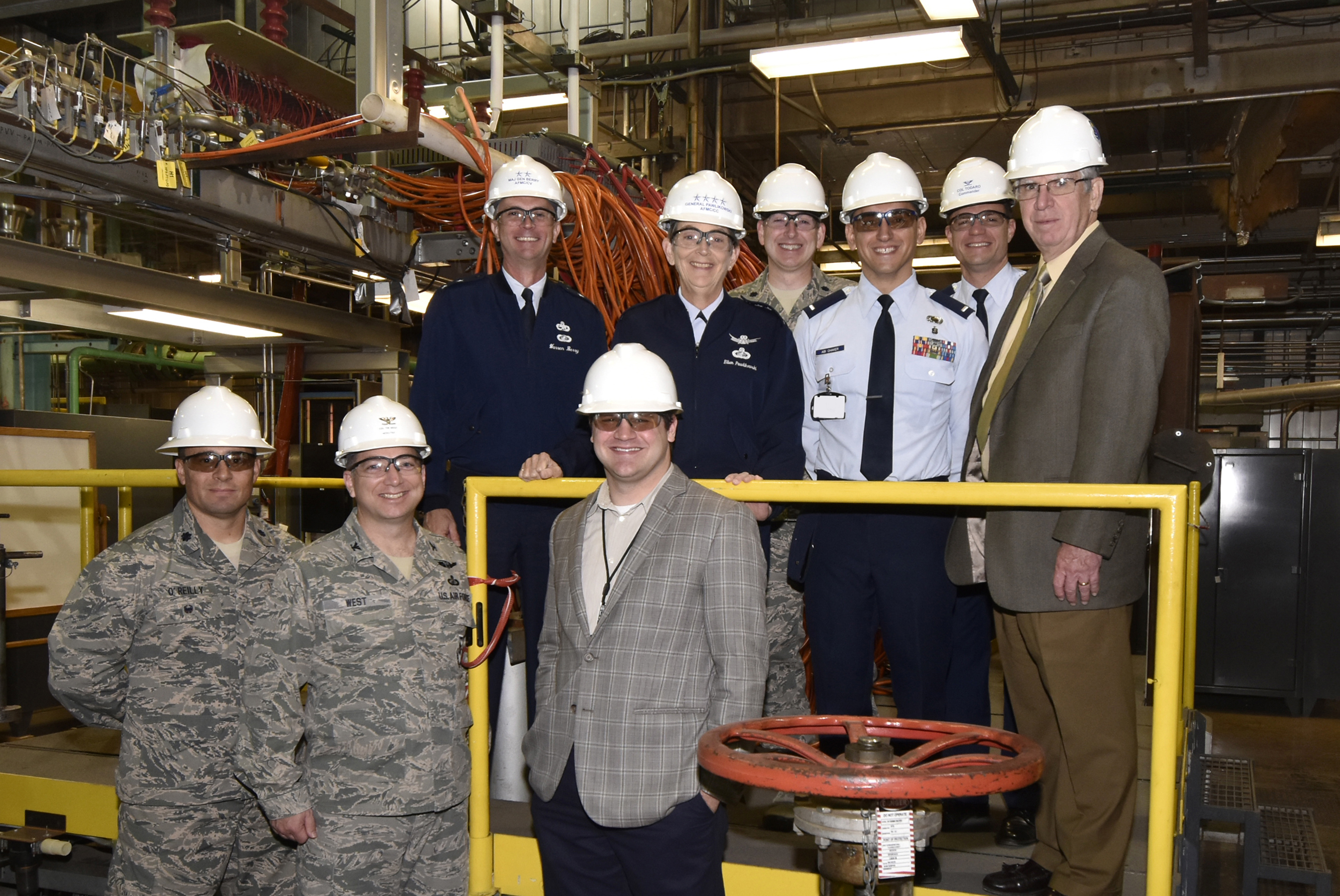 AFMC commander visits AEDC > Air Force Materiel Command > Article Display