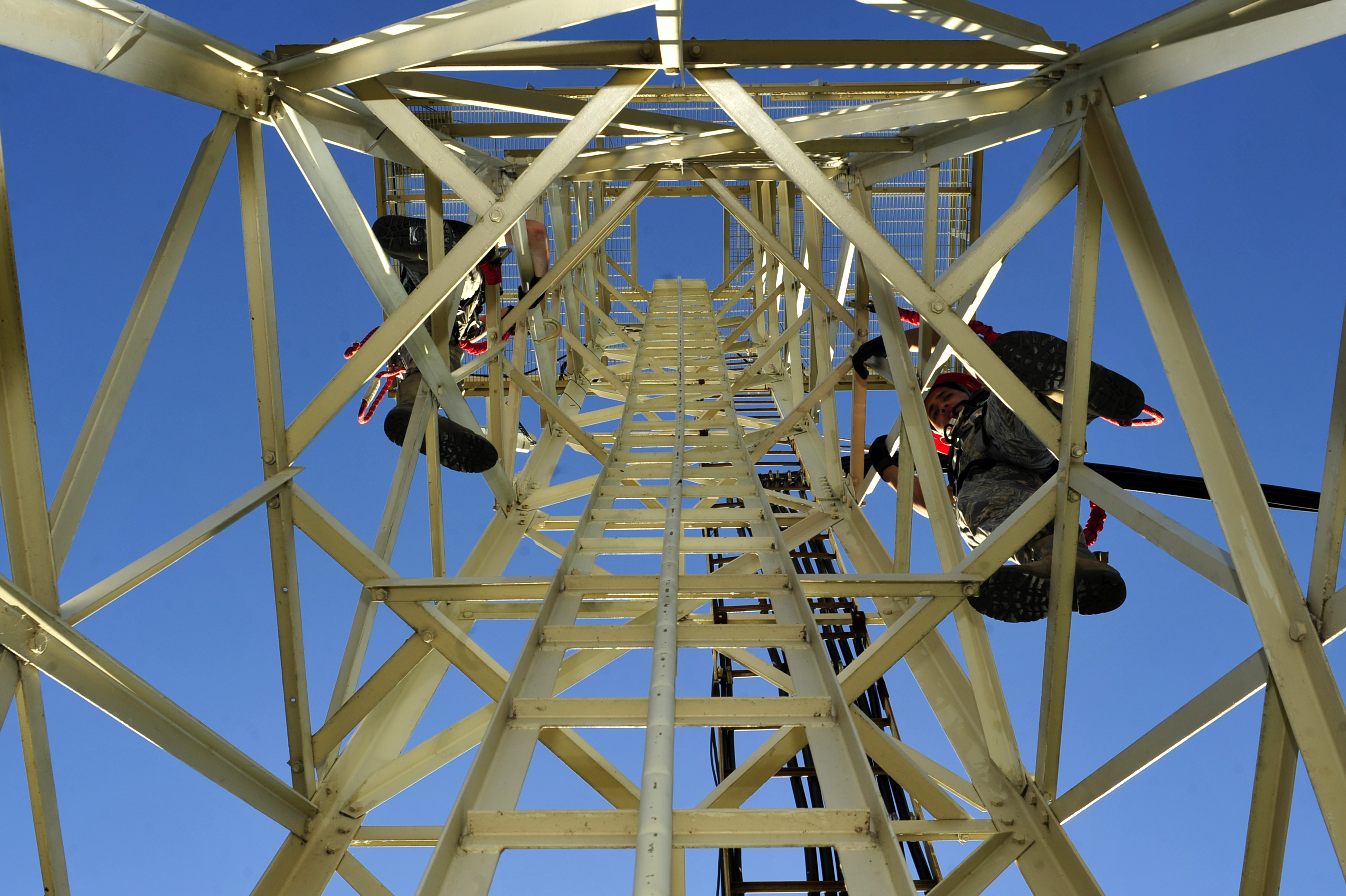 “Cable Dawgs:” ensuring smooth communications