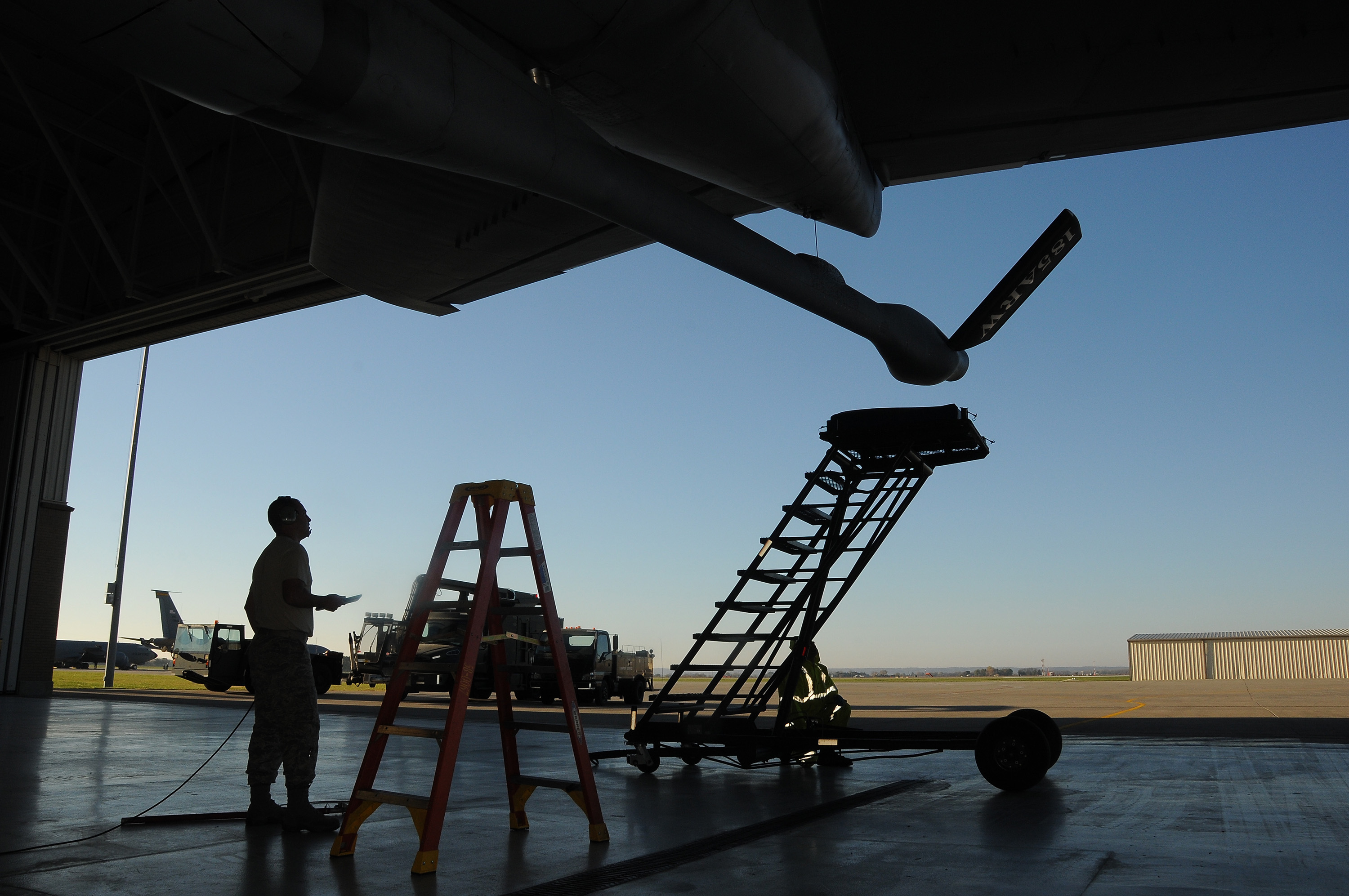 185th Awarded 8th Air Force Outstanding Unit Award > Air National Guard ...