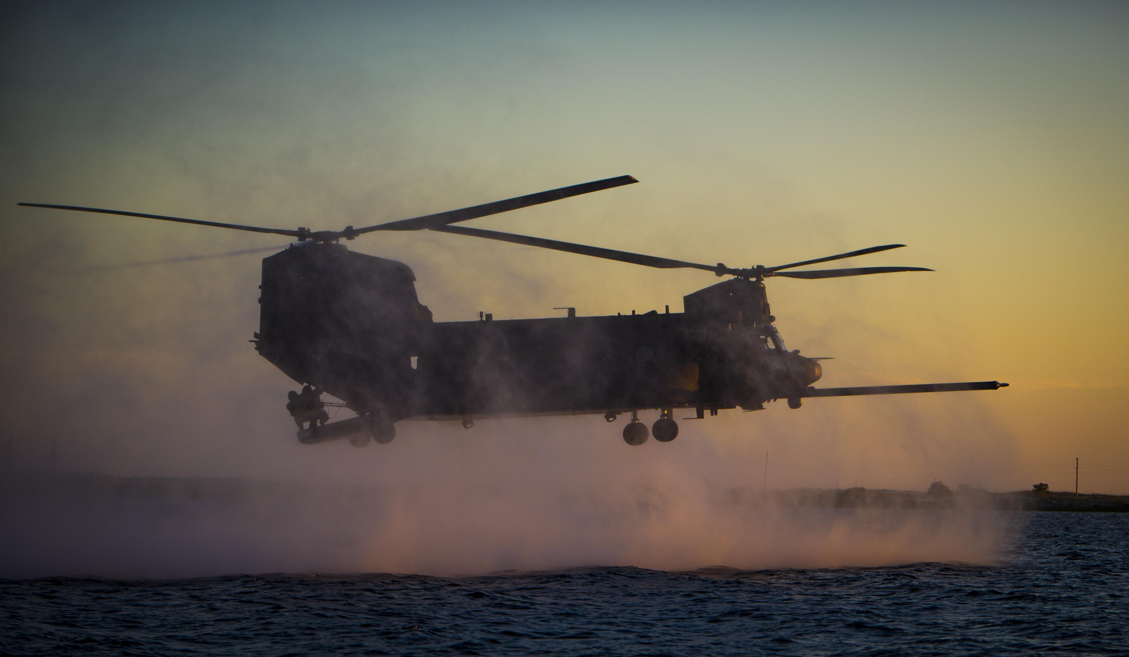 Marine Raiders train with 160th SOAR