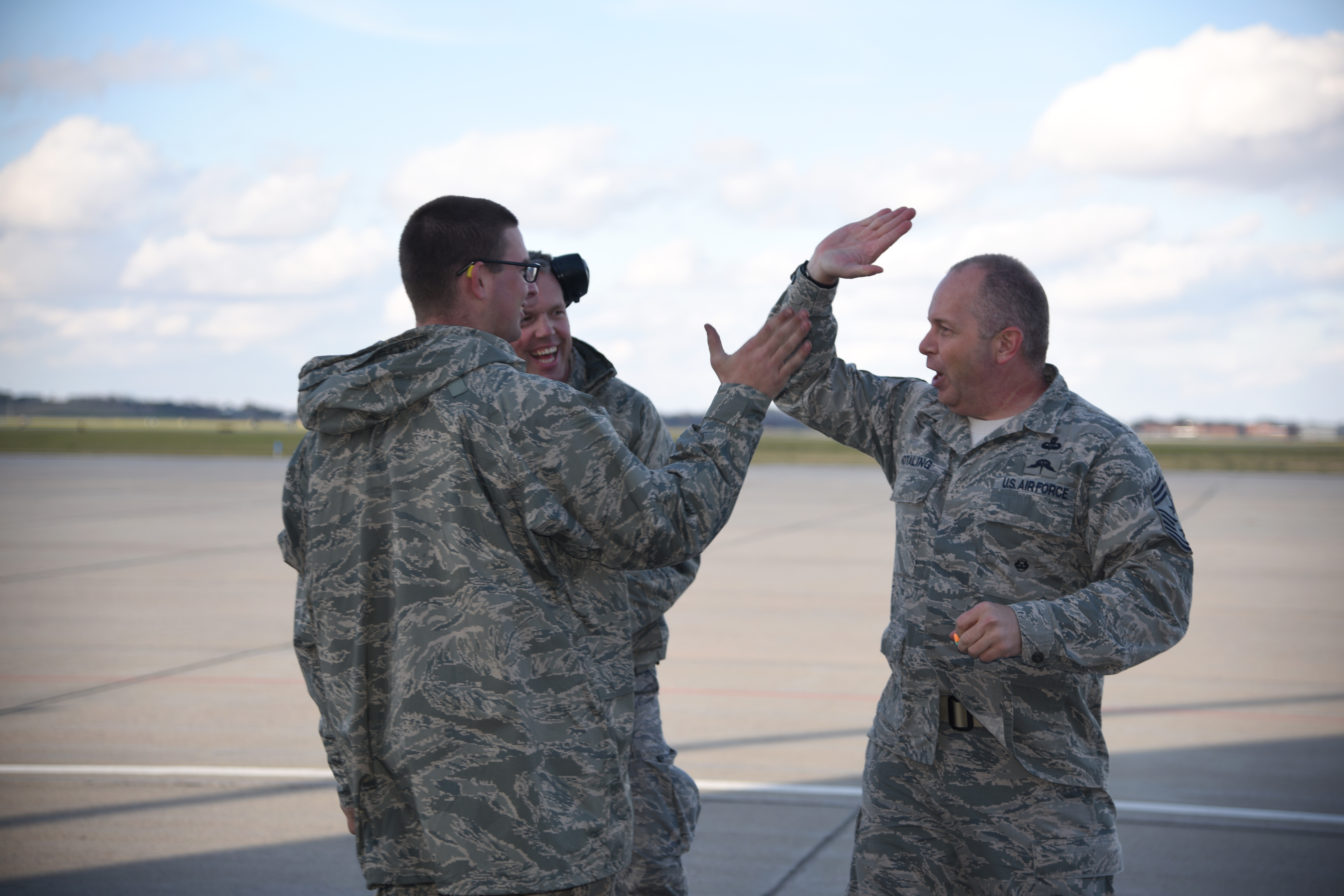 ANG Command Chief visits 114th Fighter Wing > Air National Guard ...