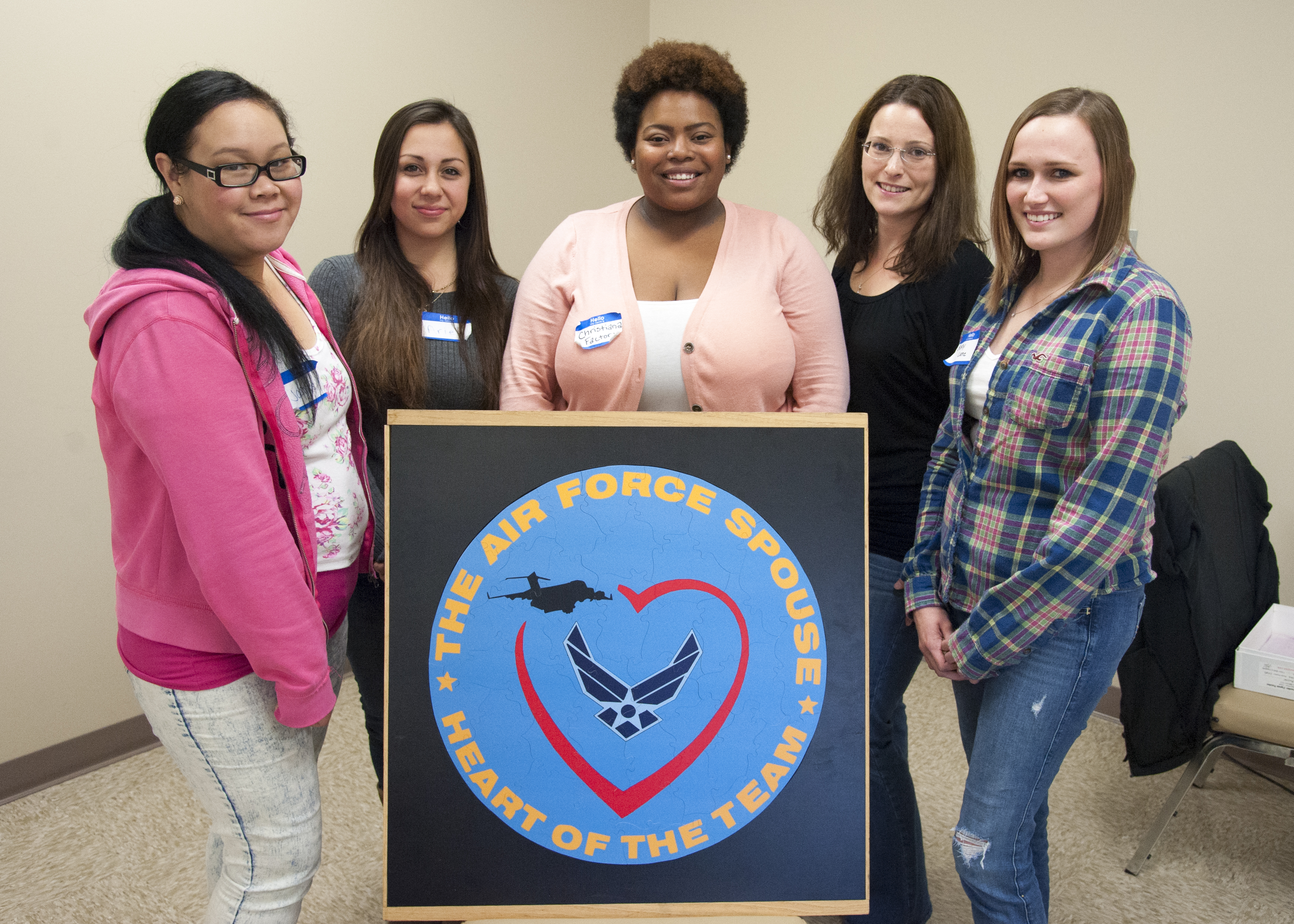 Snapshot: Heart link teaches Dover spouses about military life > Dover ...