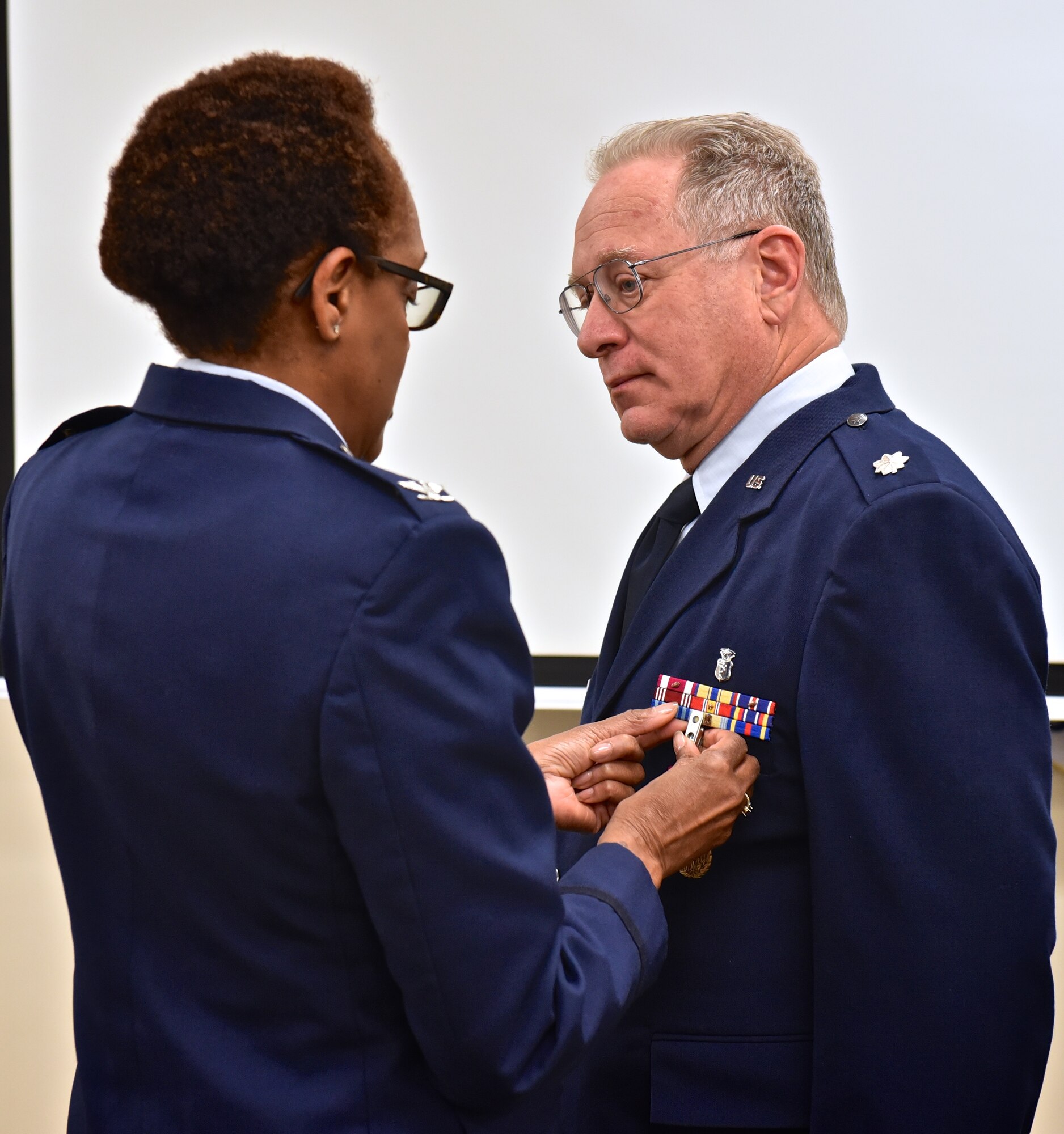 932nd Airlift Wing dentist retires > 932nd Airlift Wing > Article Display