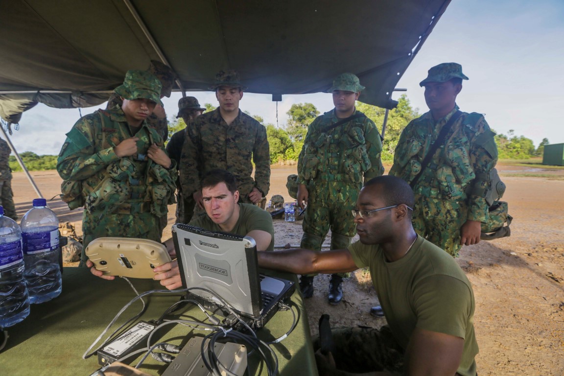 U.S. Marines demonstrate Raven capabilities to Royal Brunei Land Force