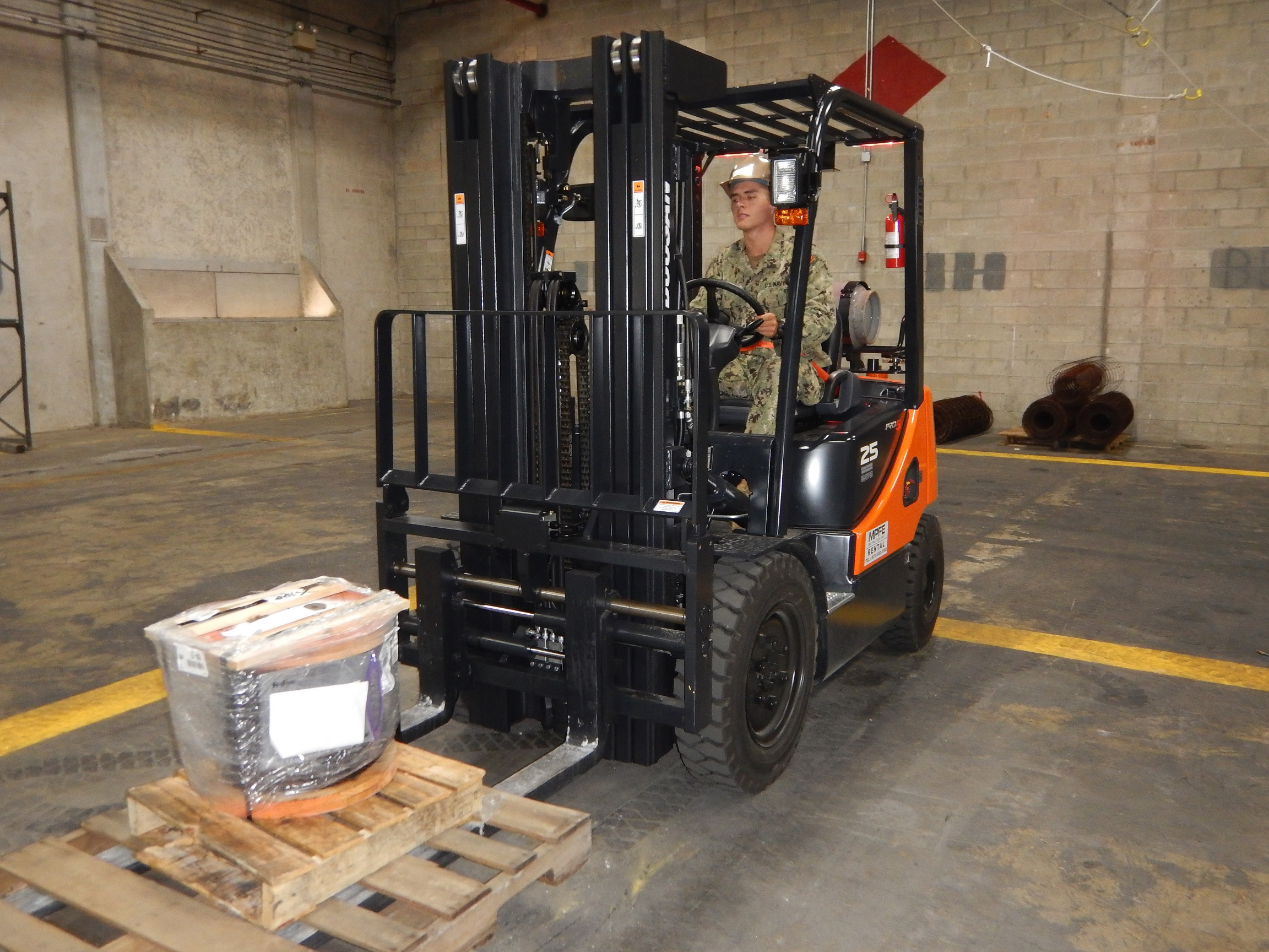 151104-N-ZZ999-010 NAVAL STATION, Guam (Nov. 4, 2015) Equipment ...