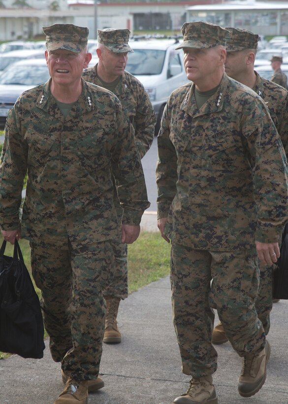 CMC, SMMC visit Marines at the tip of the spear