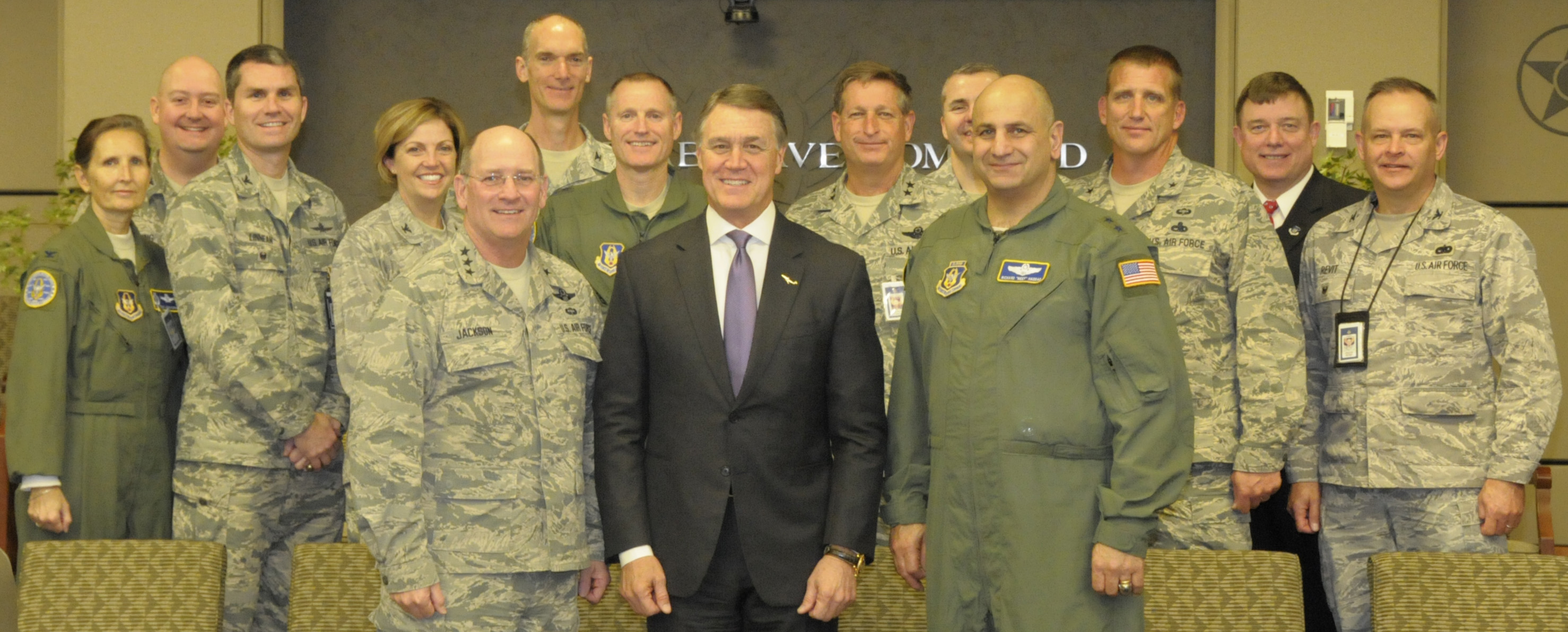 Sen. Perdue visits Reserve headquarters > Air Force Reserve Command > News