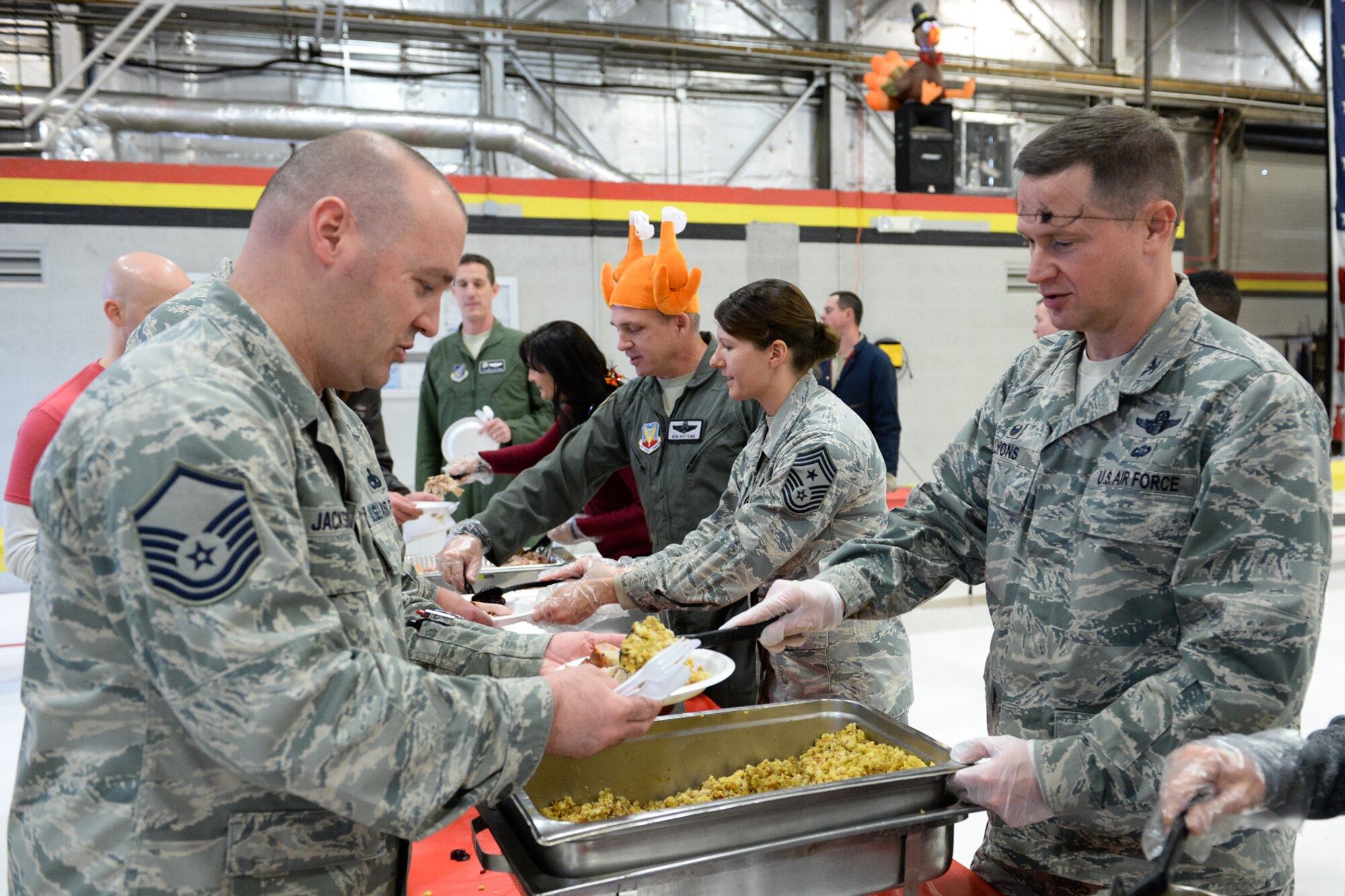 Thanksgiving feast is served! > Hill Air Force Base > Article Display