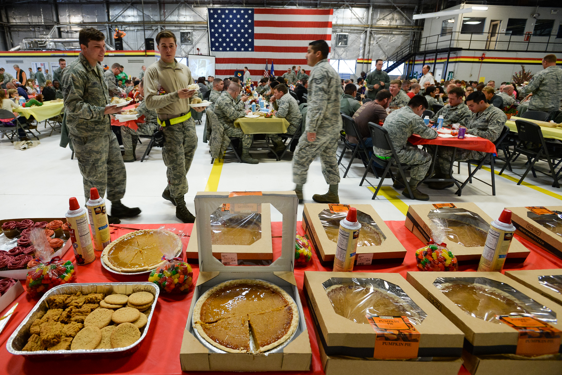 Thanksgiving feast is served! > Hill Air Force Base > Article Display