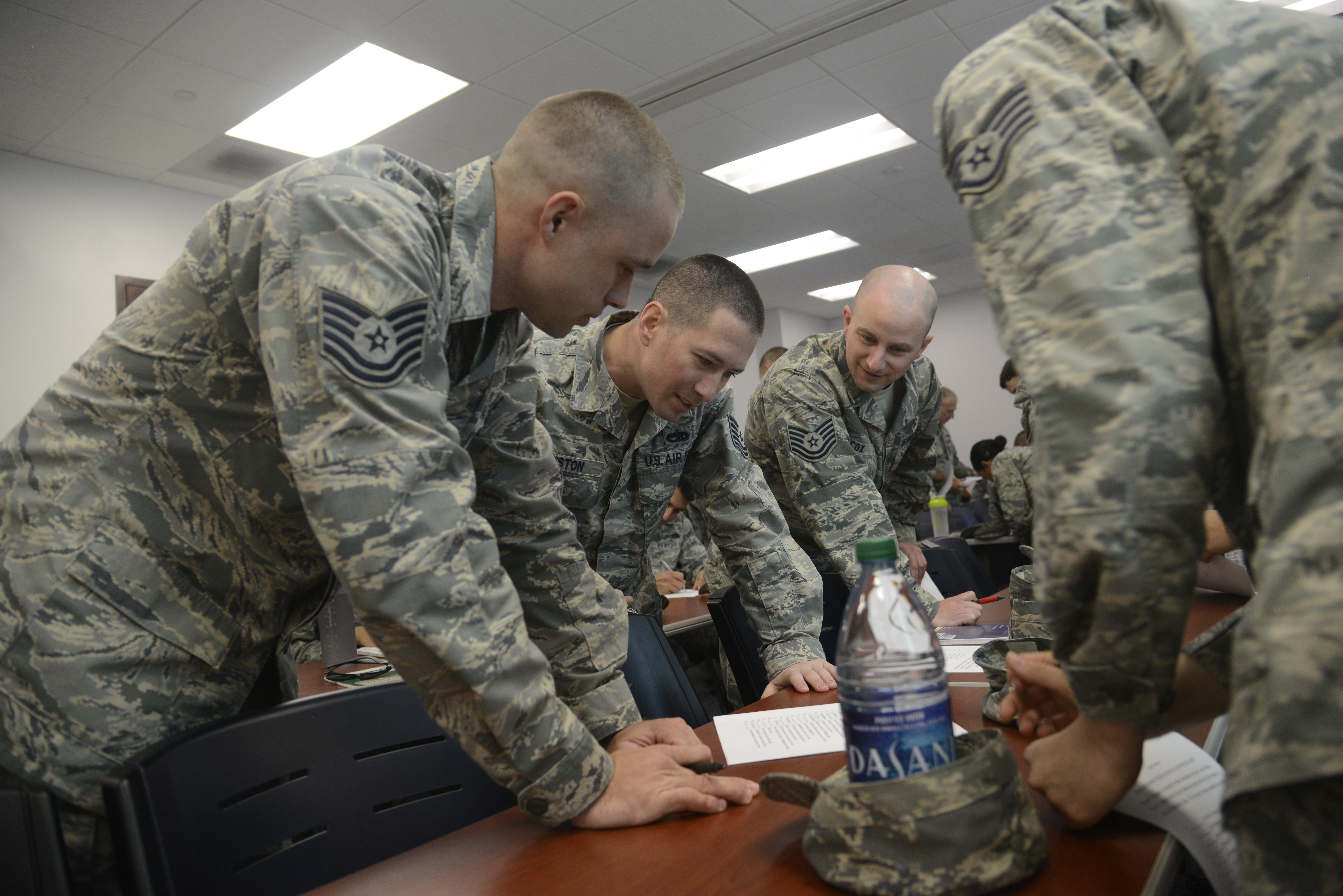 Lightning Leadership course opens to all personnel > Luke Air Force ...