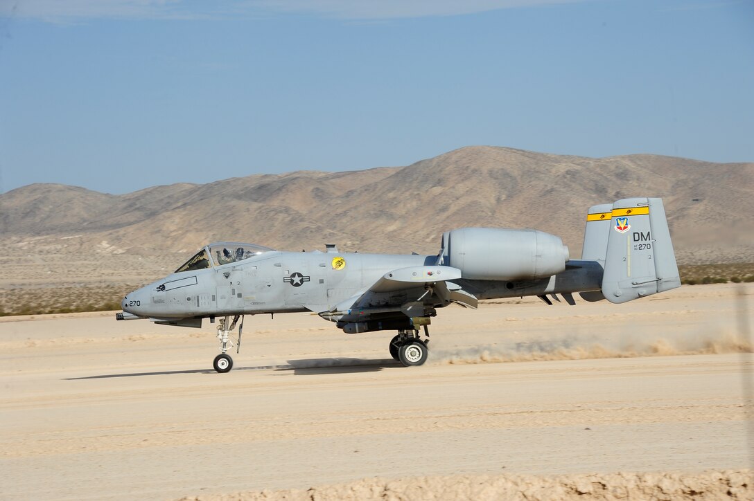 357th FS, 22nd STS team up for austere landings