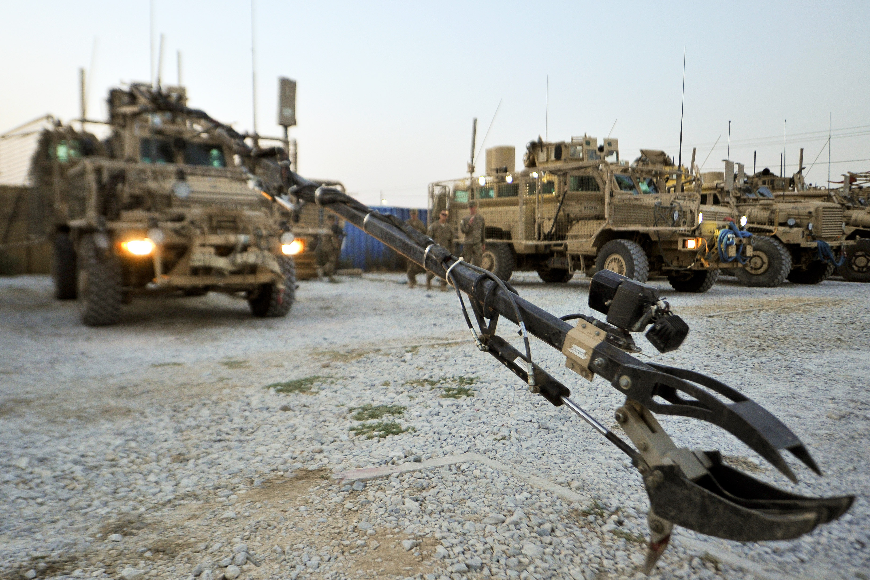 American Army Weapons And Equipment