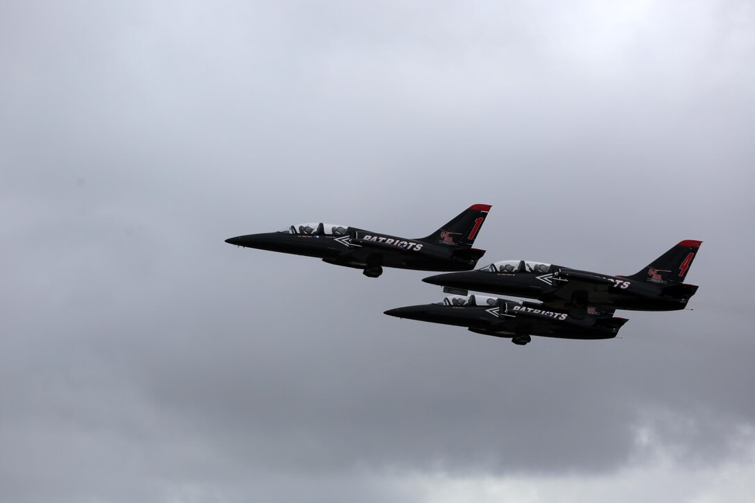 Patriots electrify spectators at 2015 MCAS Miramar Air Show