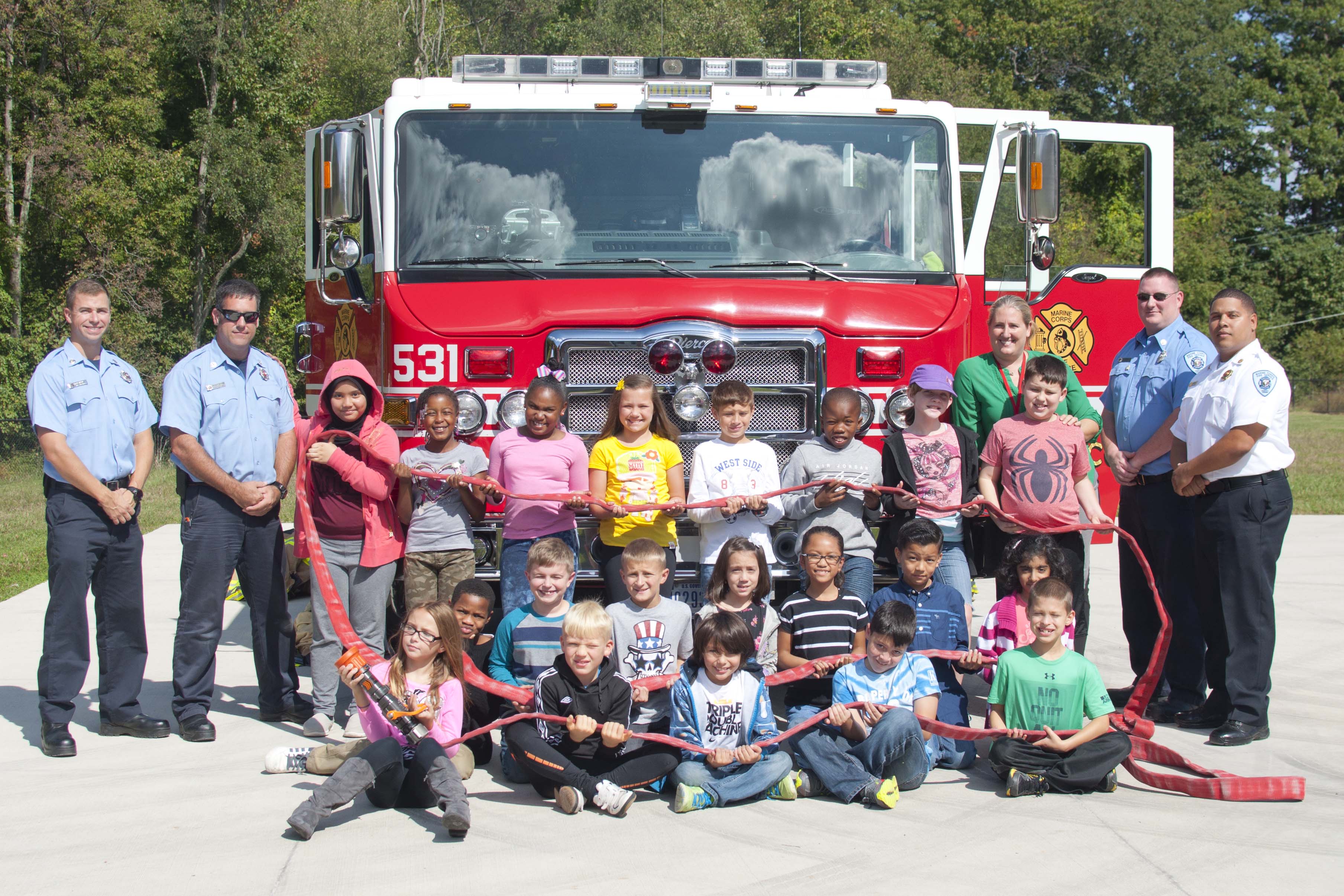 Fire Department raises awareness during Fire Safety Week > Marine Corps ...