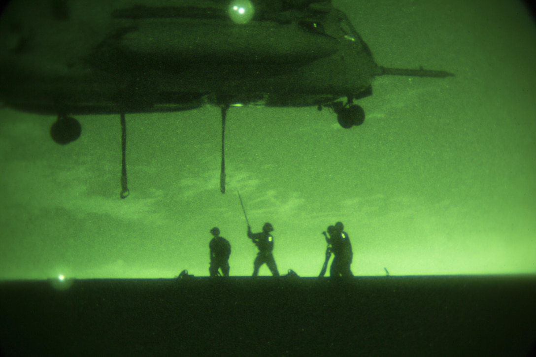 VMM-166, CLB 13 practice external lifts