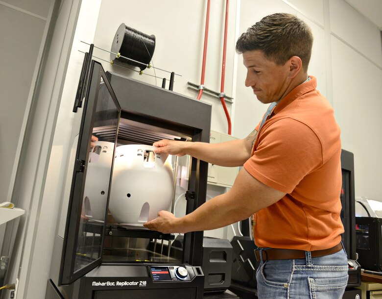 Engineers ‘grow’ prototype with 3-D printer > Tinker Air Force Base ...