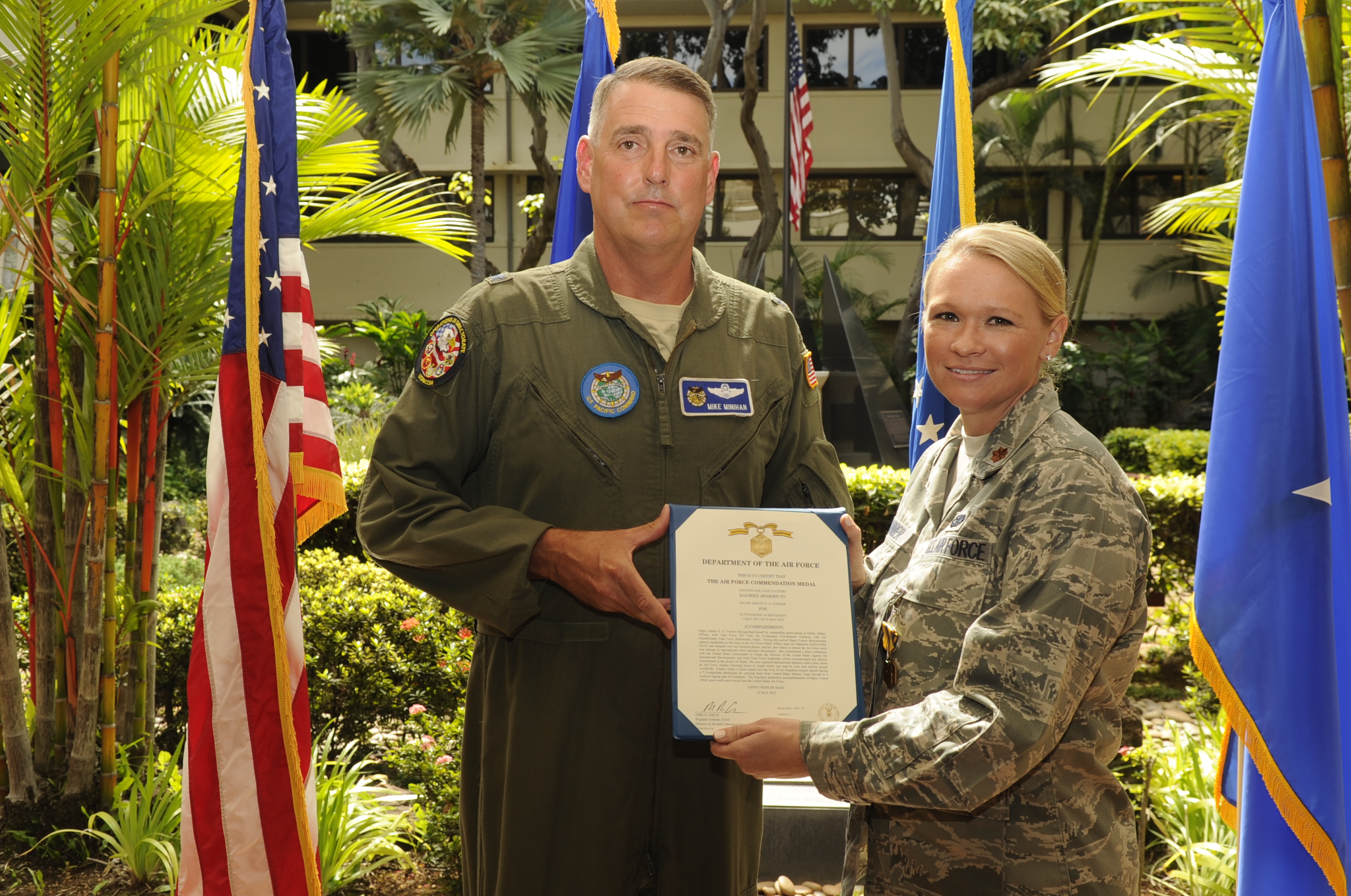 Alaska Reservist presented decoration for Nepal relief efforts > 477th ...