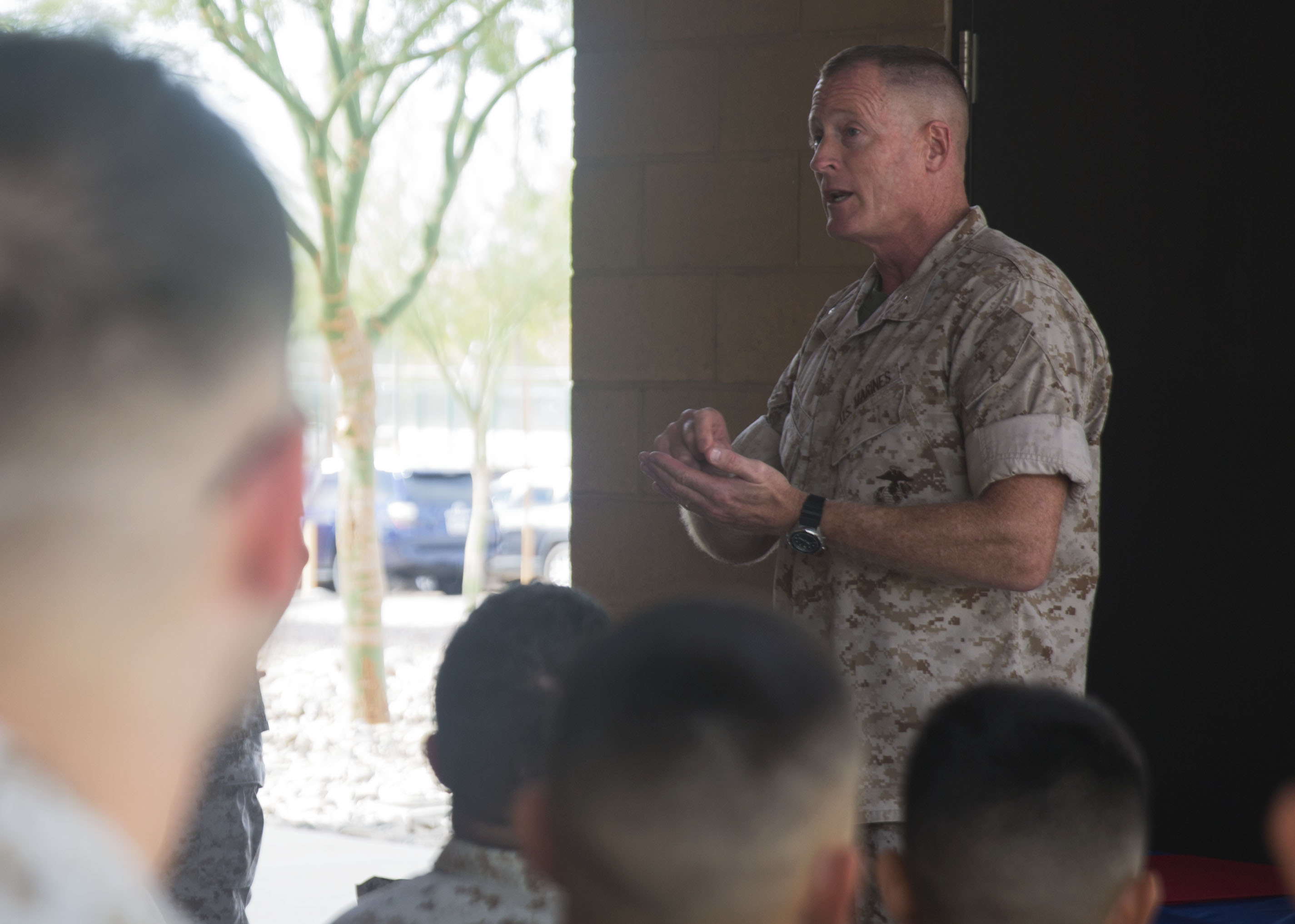 MCI West Commanding General visits Marines of MCAS Yuma