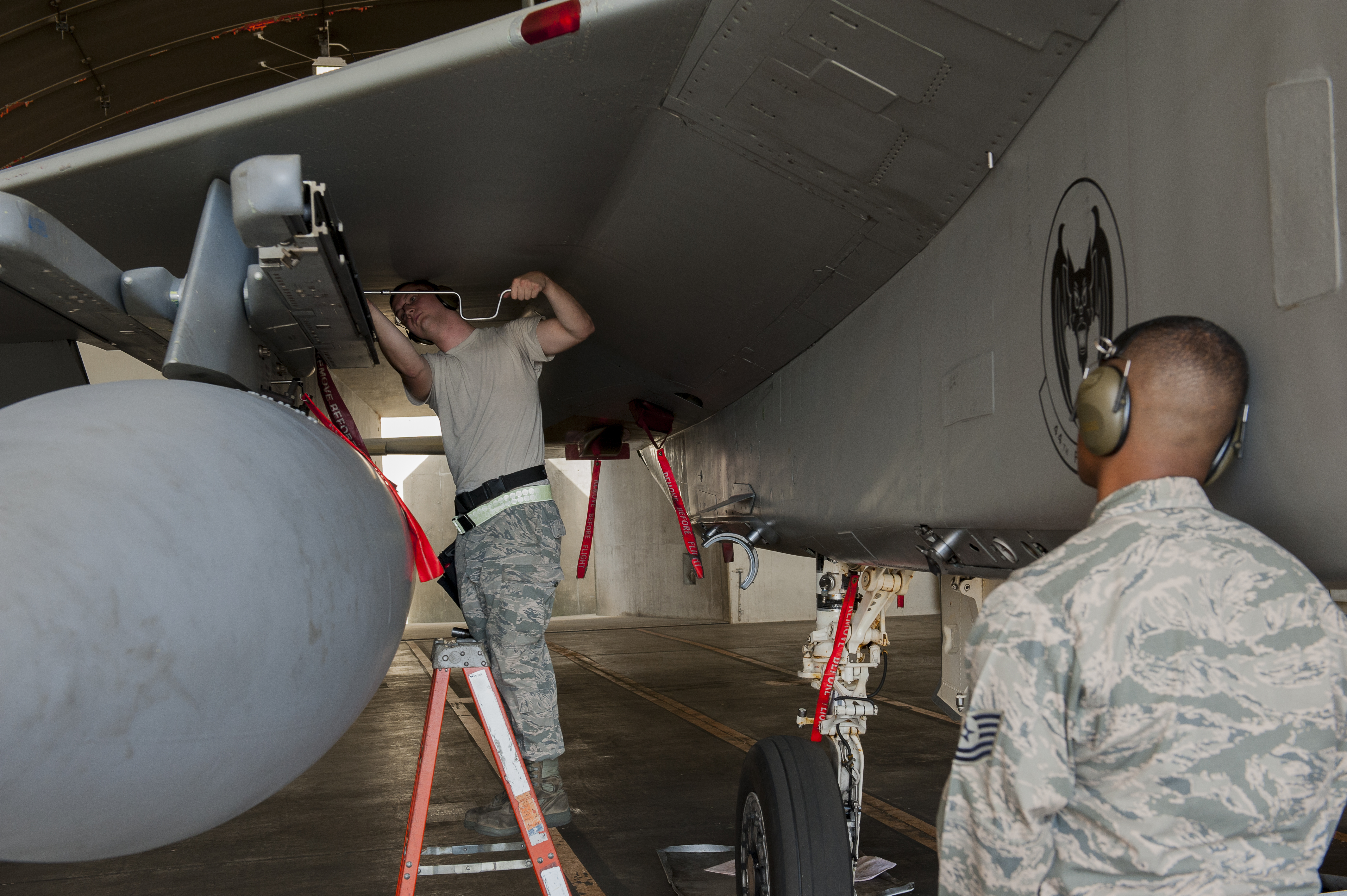 Kadena’s 44th, 67th FS weapons loading crews compete > Kadena Air Base ...