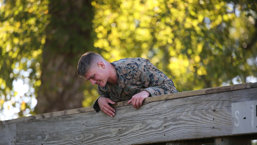 Scout sniper screening tests Marines physically, mentally