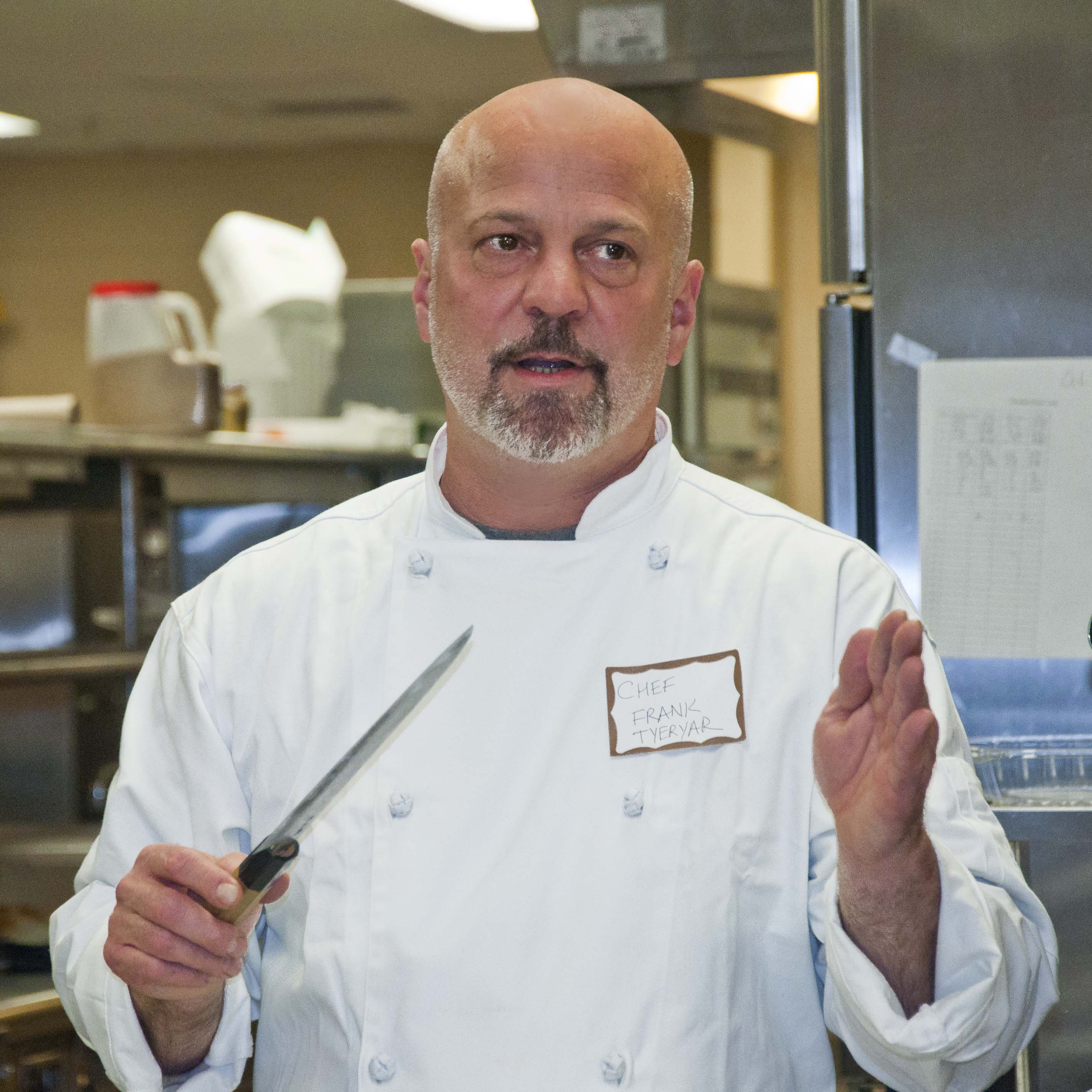 Chef Frank launches new cooking classes > Marine Corps Base Quantico ...