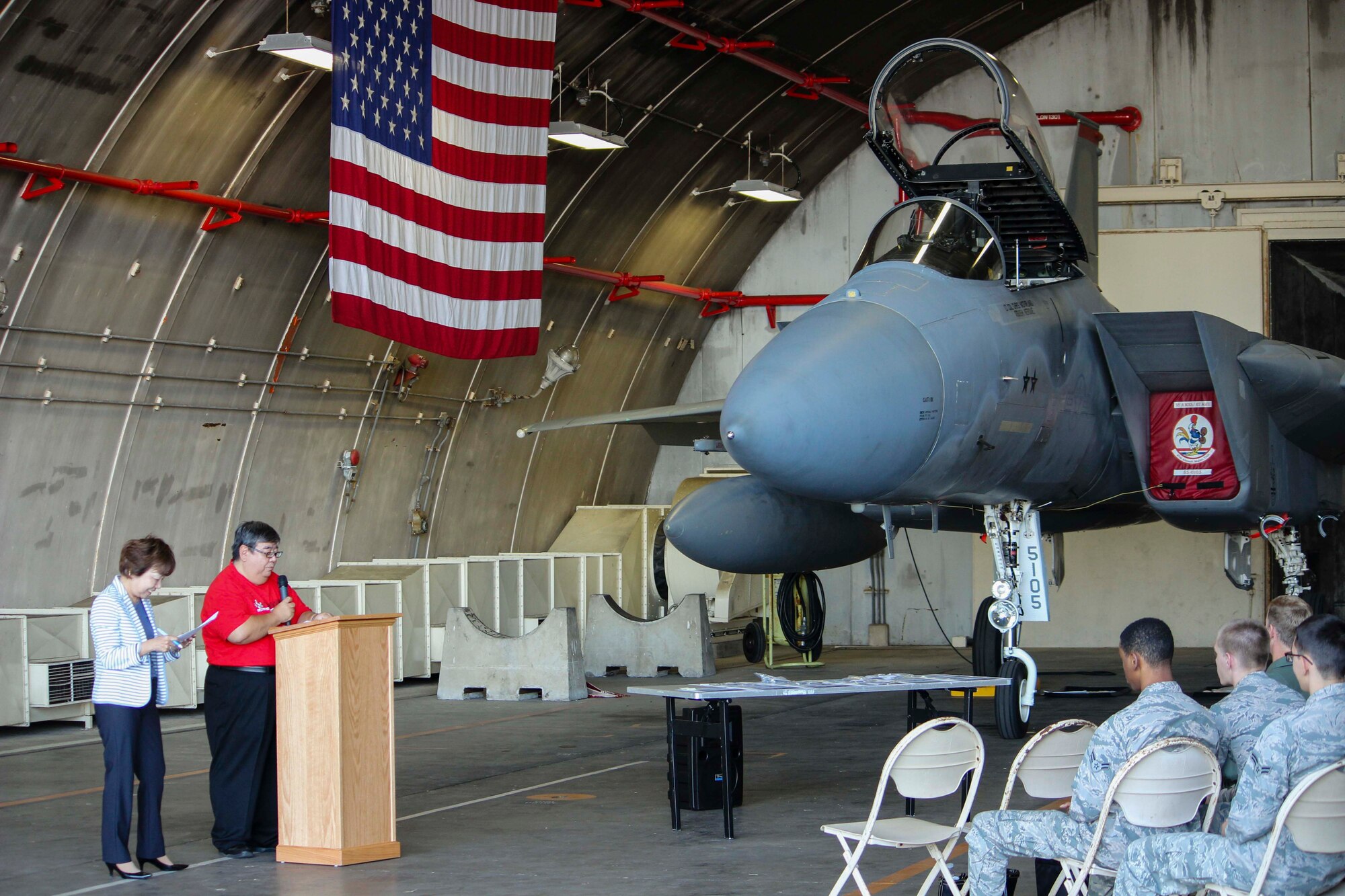 67th FS honorary commander meets dedicated crew chiefs > Kadena Air ...