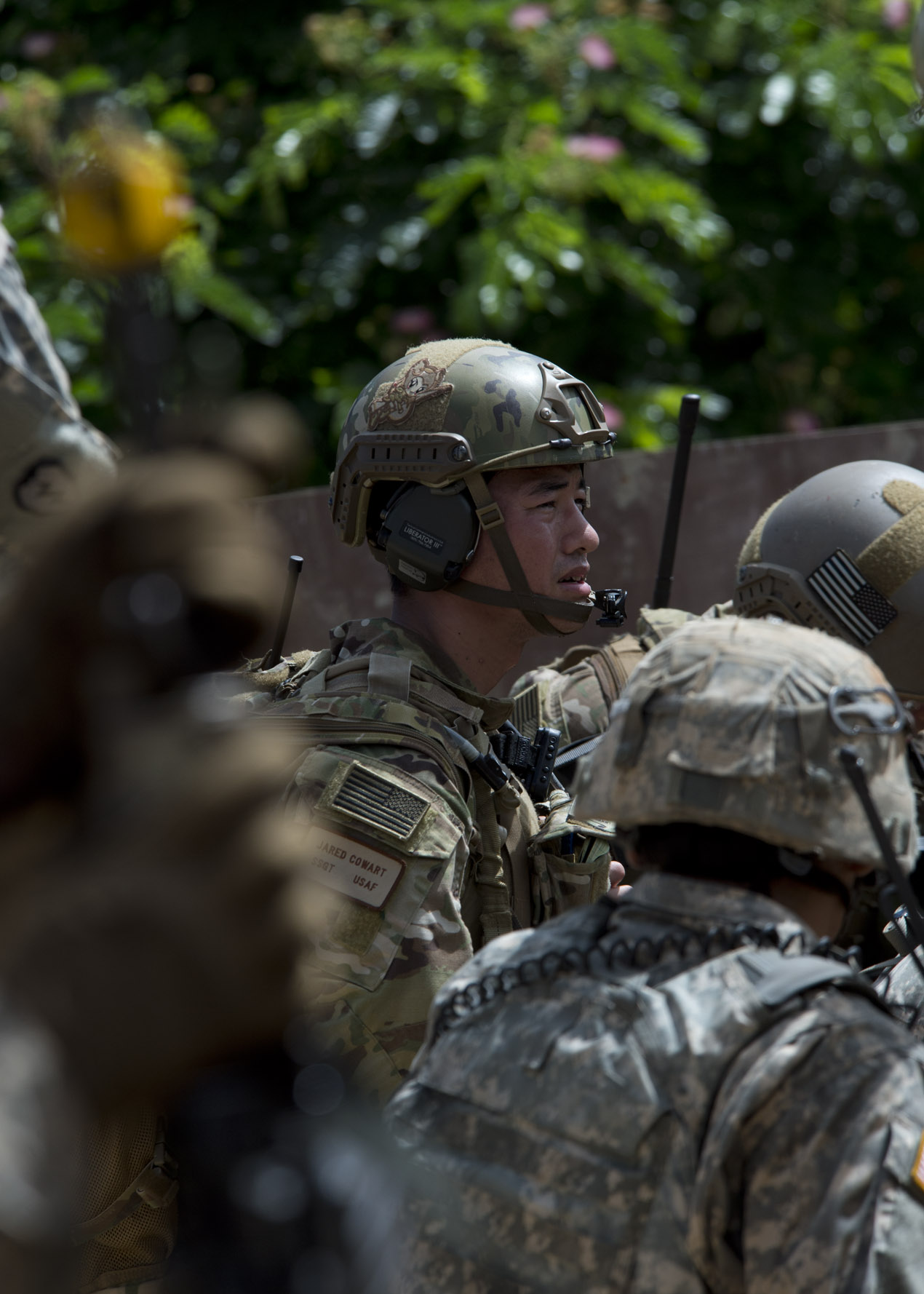 Airmen, Soldiers participate in joint service FTX > 15th Wing > Article ...