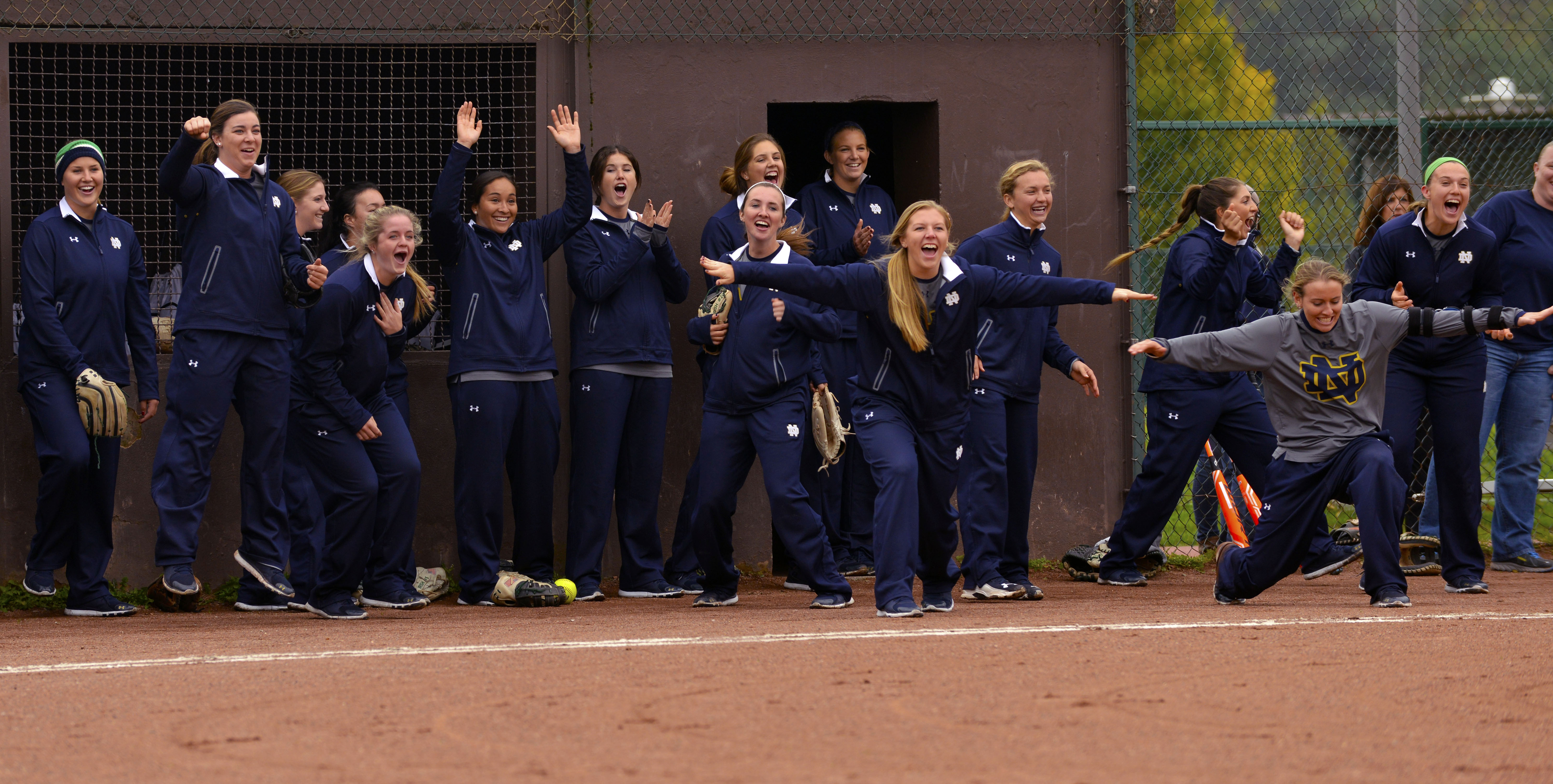 UND holds softball clinic at Ramstein