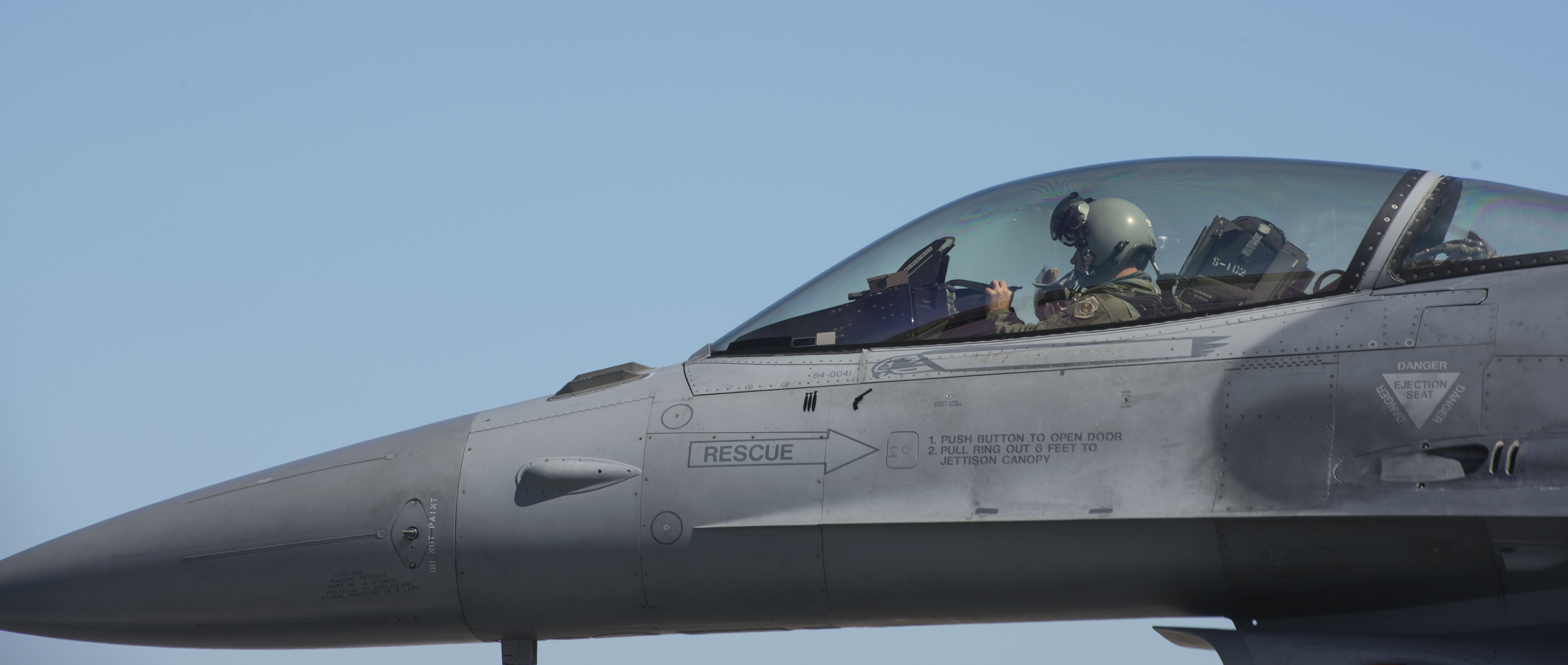 Shaw AFB F-16 helps 628th CES > Joint Base Charleston > Article Display