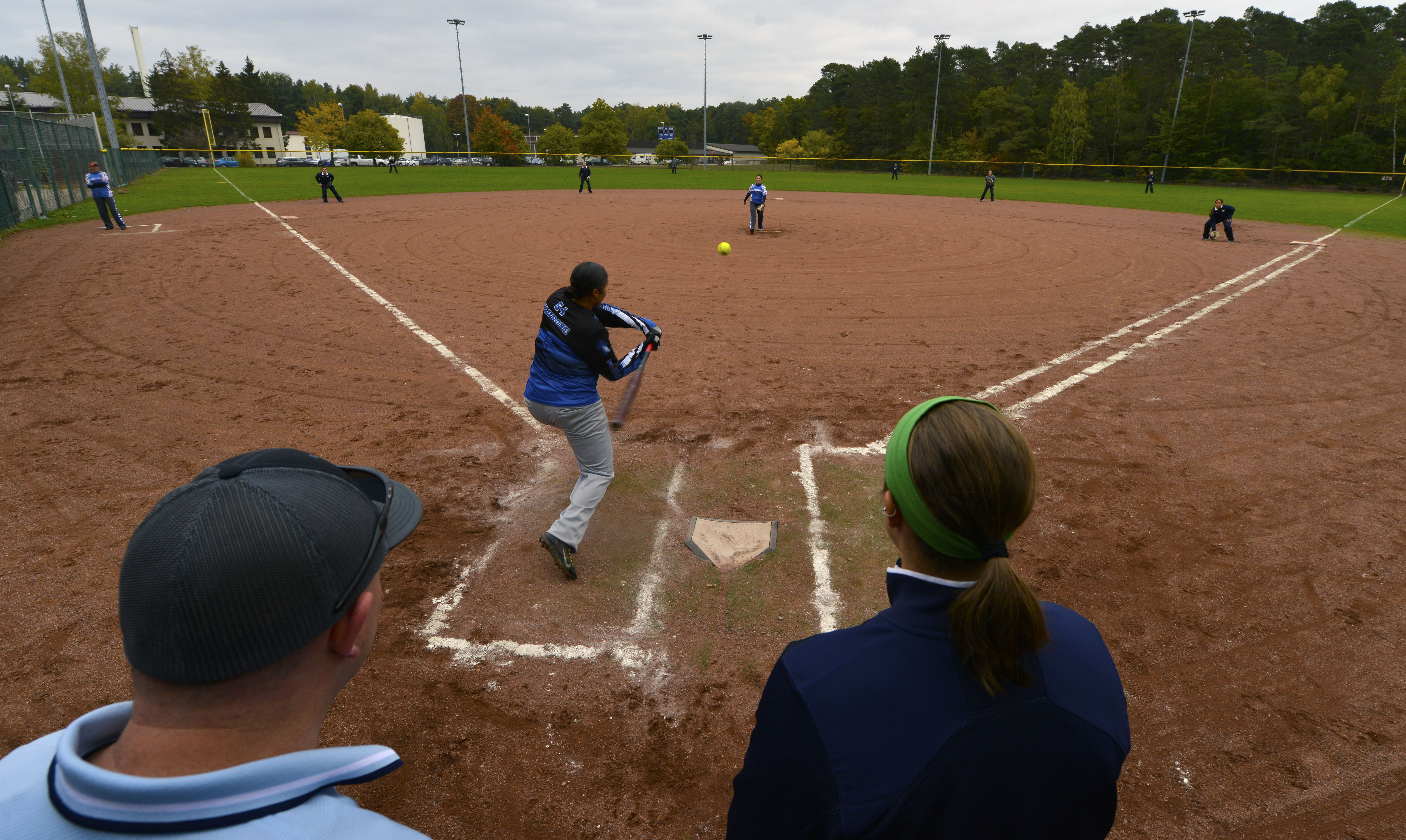 UND holds softball clinic at Ramstein > U.S. Air Forces in Europe - Air ...